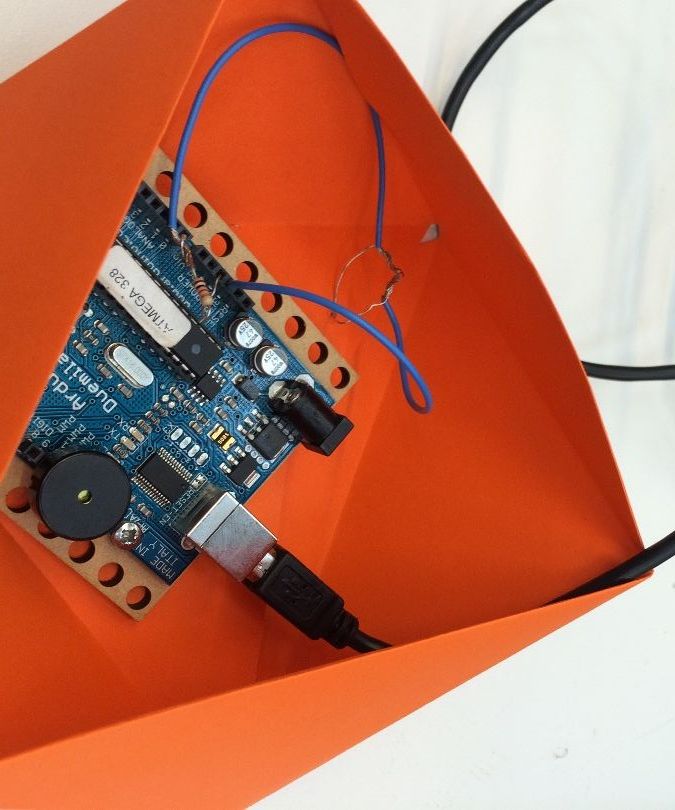 Create Sound That Depends on a Moving Object Using a Photocell Sensor ...