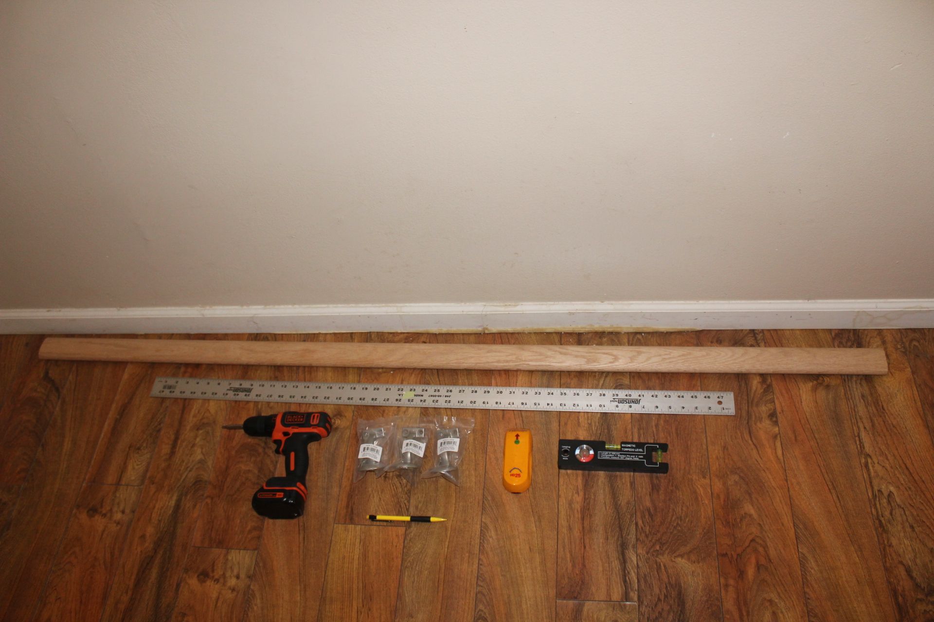 Easy 1-Hour Baby Pull-Up Bar! : 5 Steps (with Pictures) - Instructables