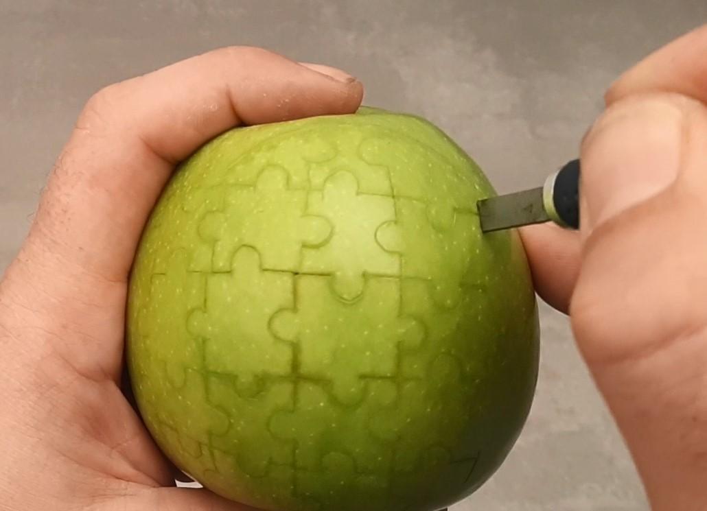 Apple Puzzle : 4 Steps (with Pictures) - Instructables