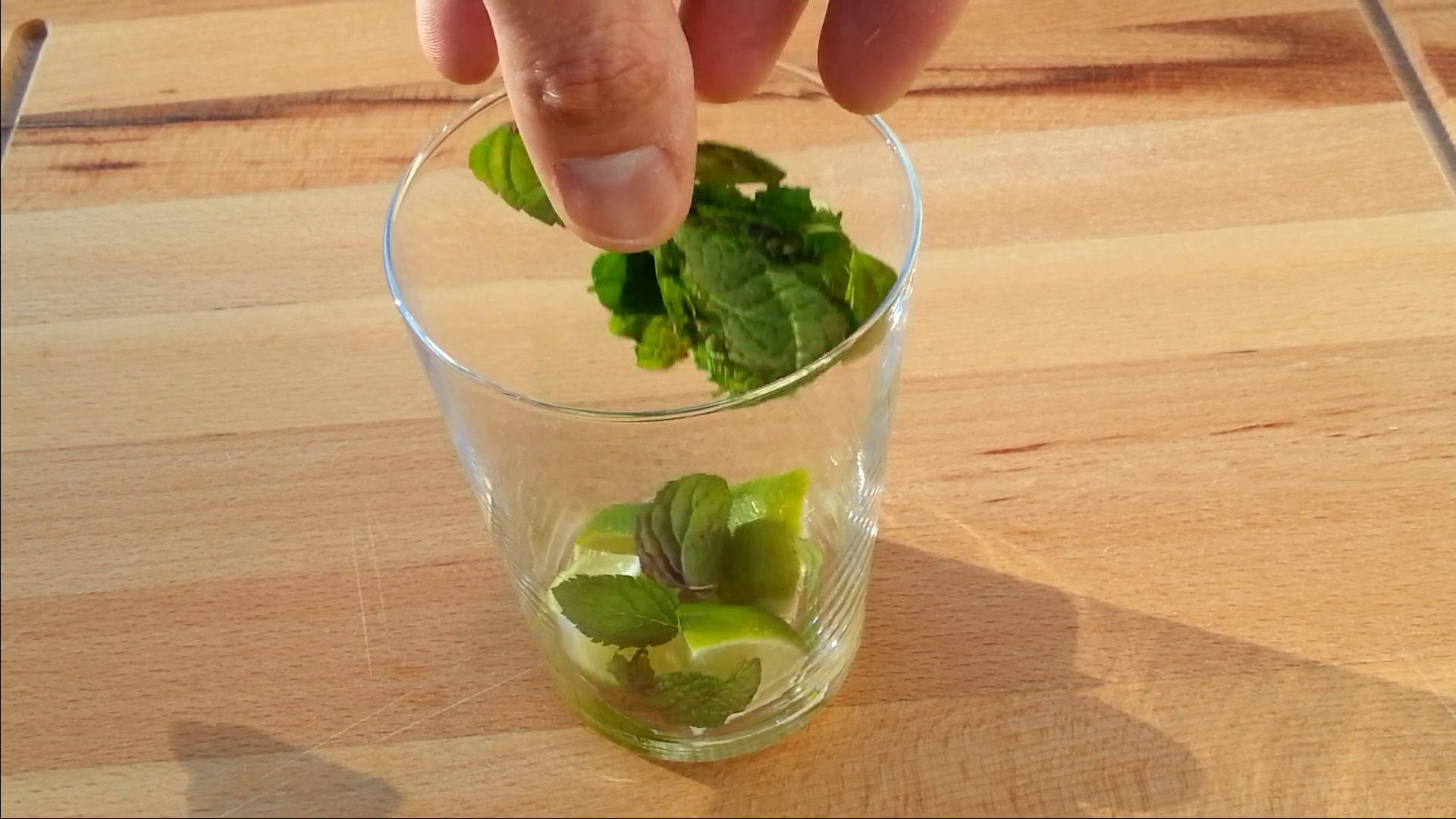 Molecular Mojito Cocktail - Inverse Spherification : 6 Steps (with ...