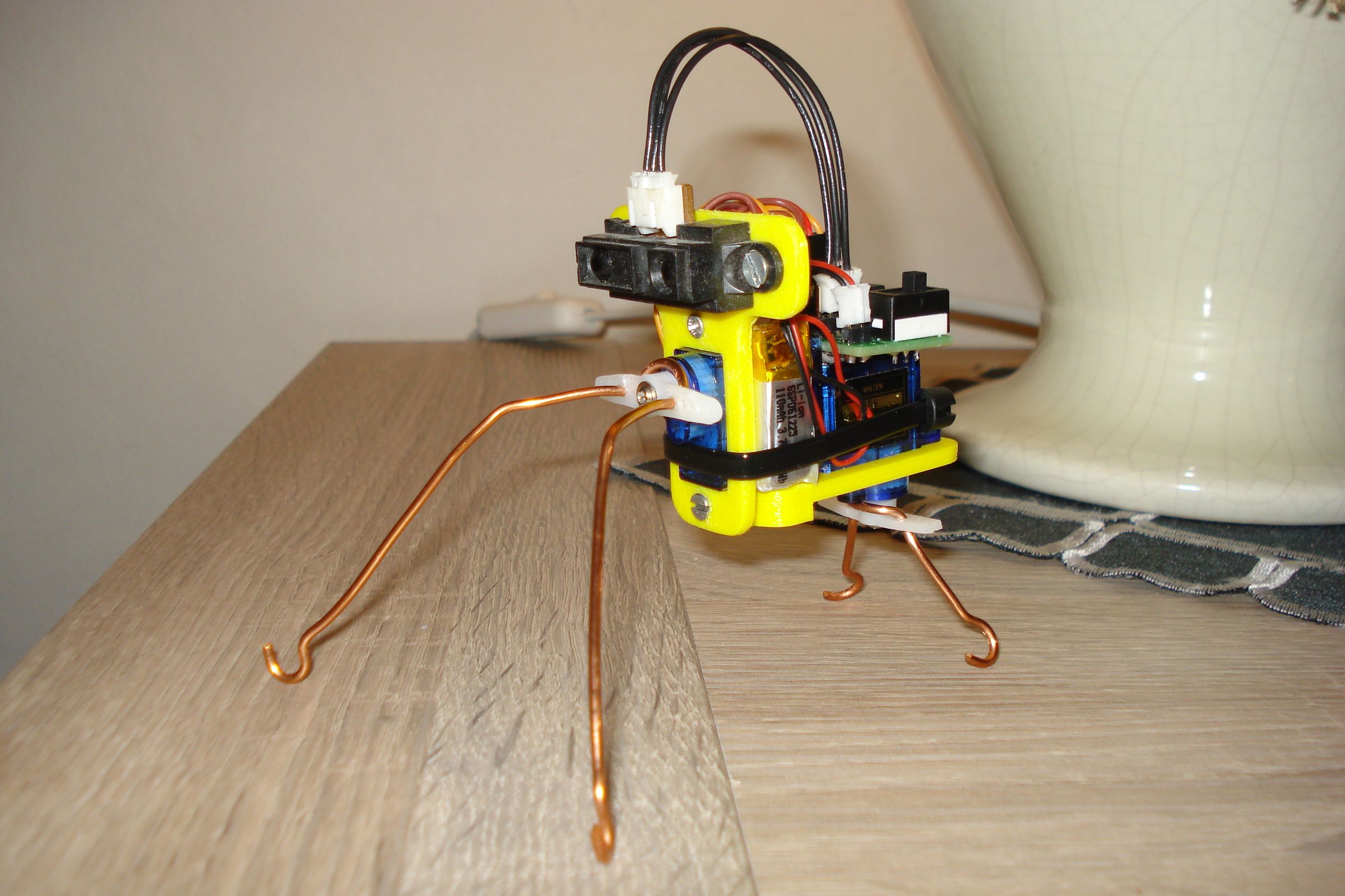 ATtiny85 Robot Insect : 6 Steps - Instructables