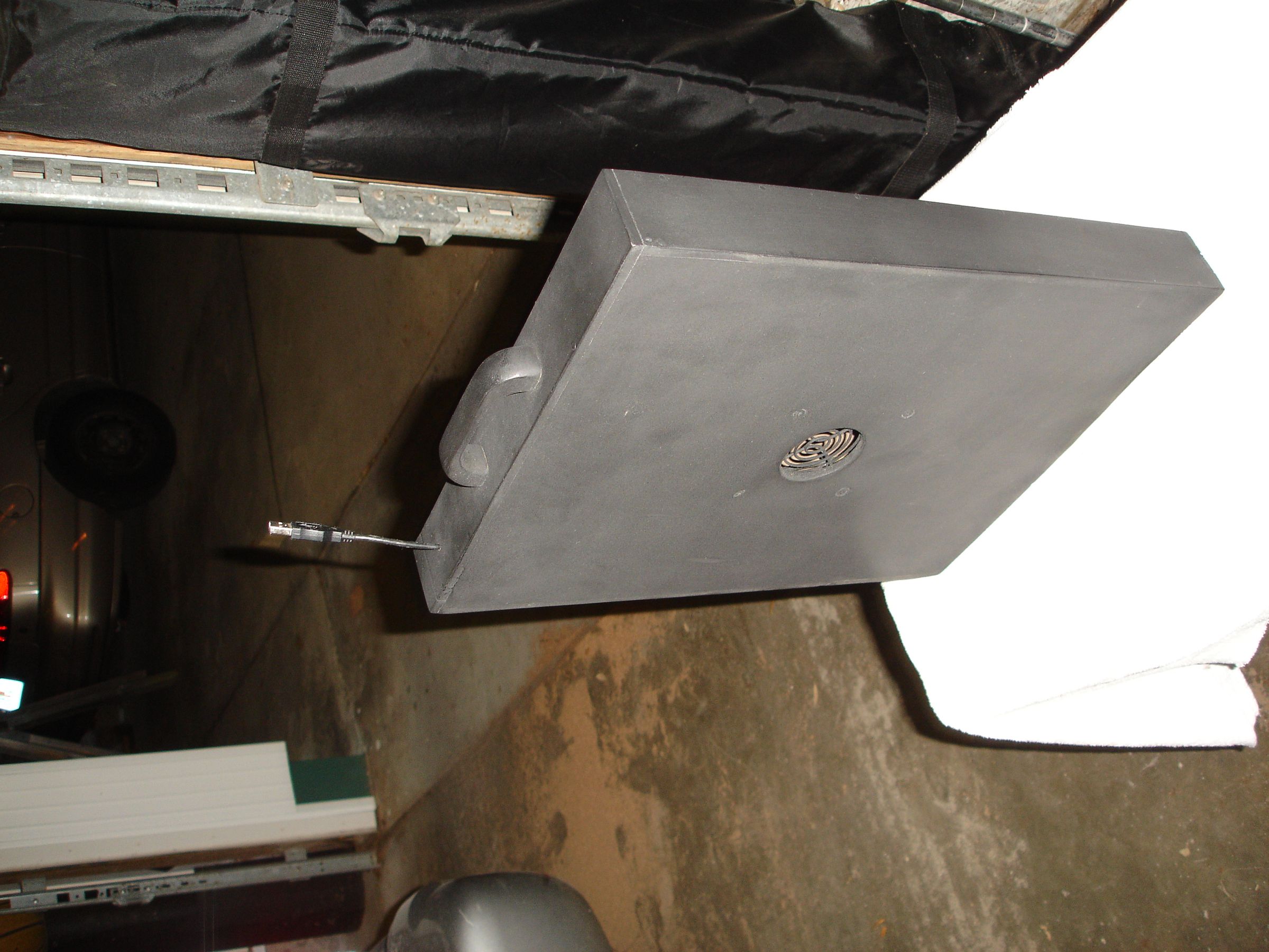 The DIY Laptop Cooler : 7 Steps - Instructables