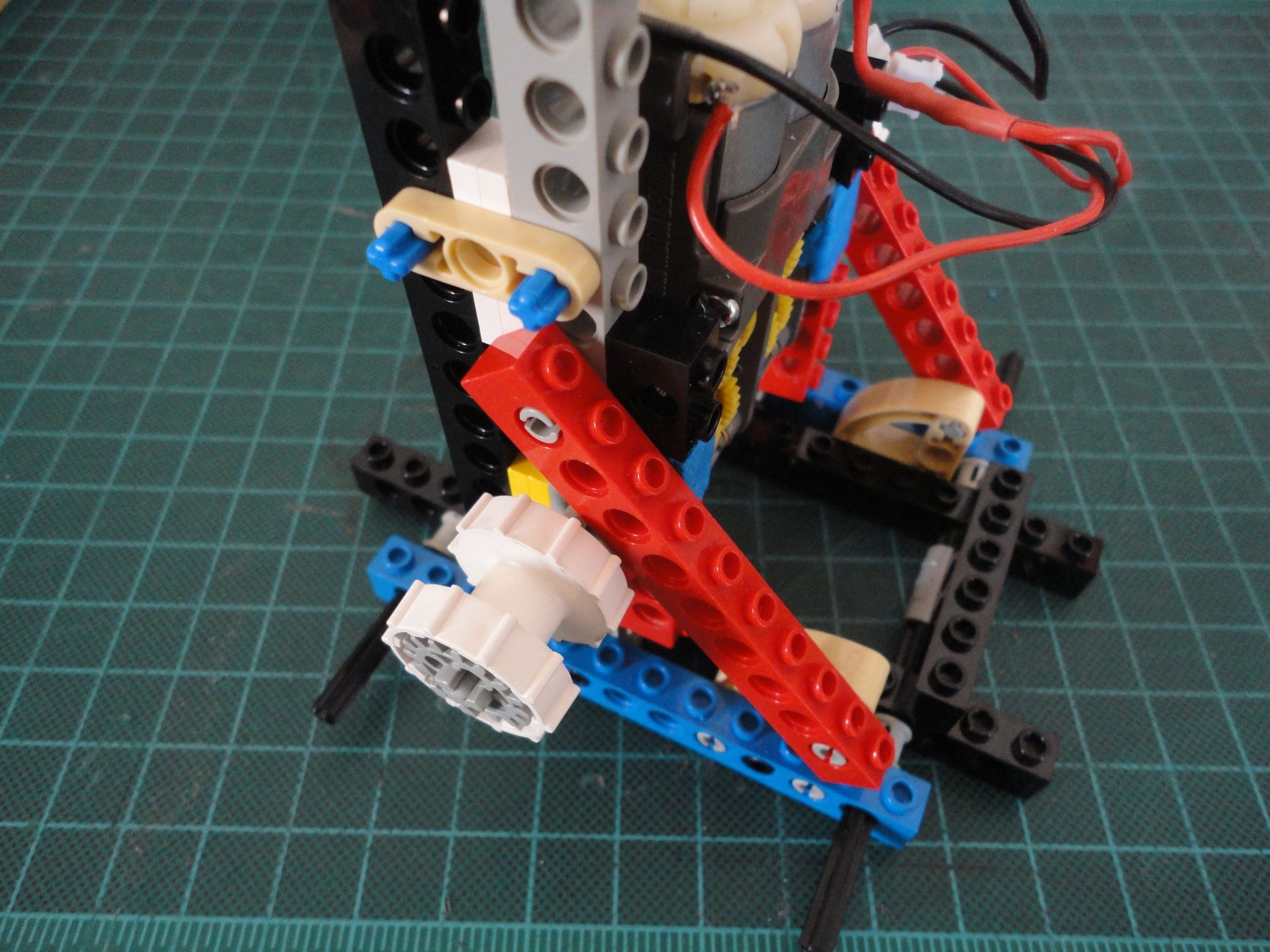 Lego Track Bot : 14 Steps (with Pictures) - Instructables