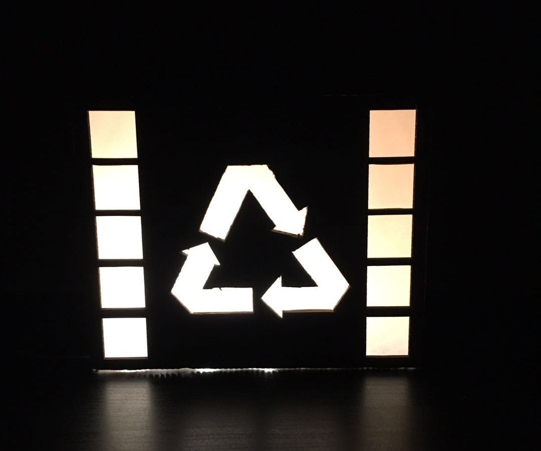 Recycled Wall Lamp : 6 Steps - Instructables