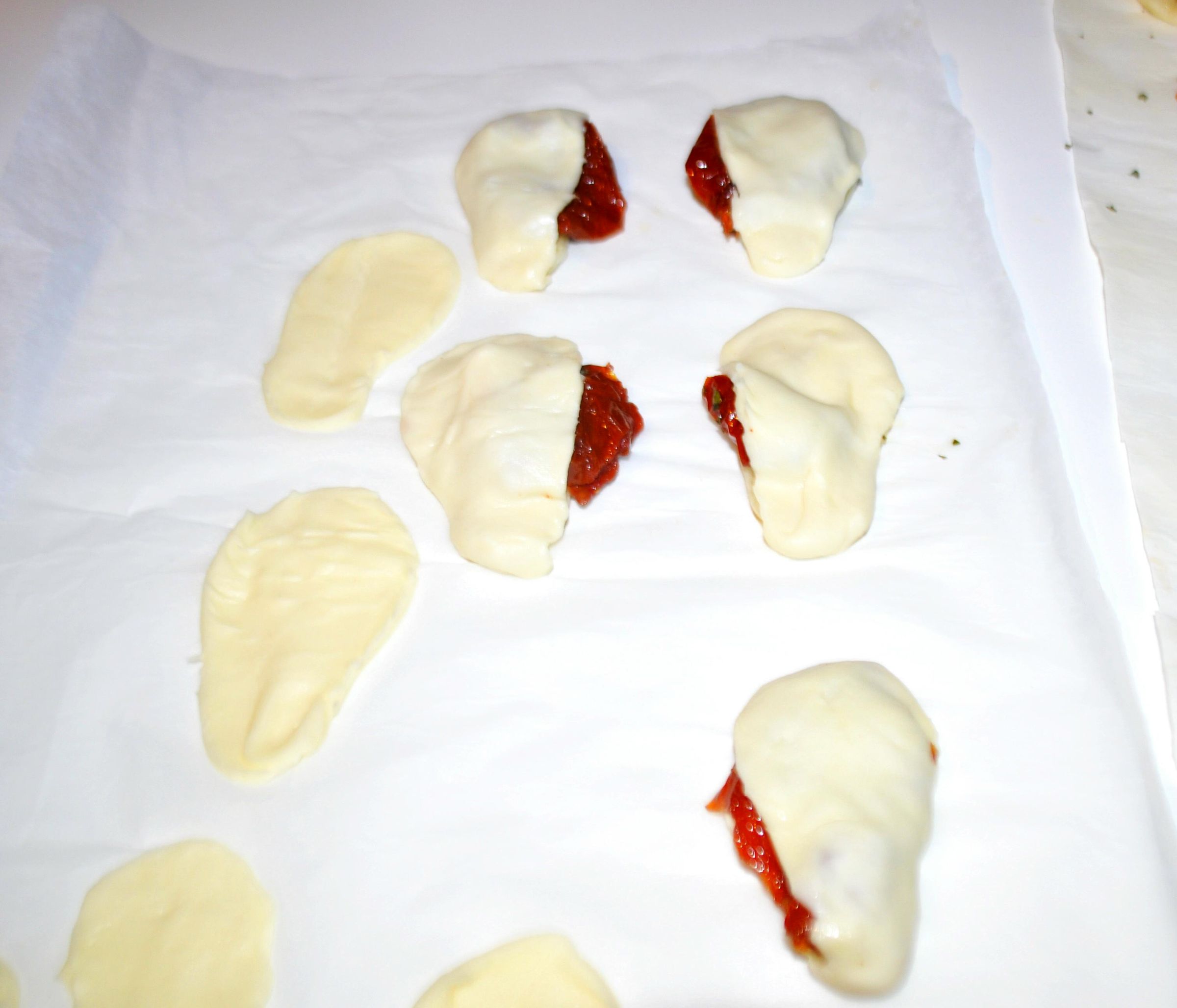 Zombie-Ear Necklace Snack (The Walking Dead) : 7 Steps (with Pictures ...