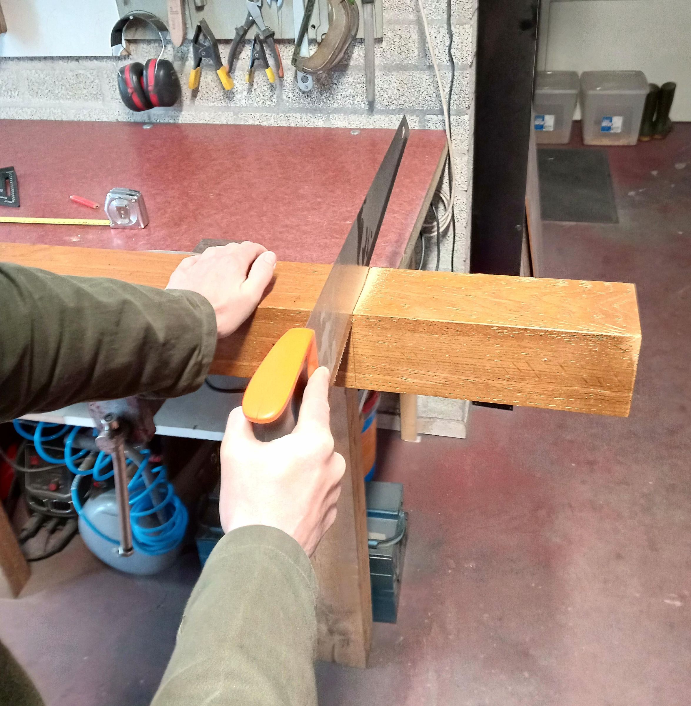 Traveler Workbench With Adjustable Feet and Cerused Oak Legs : 30 Steps ...