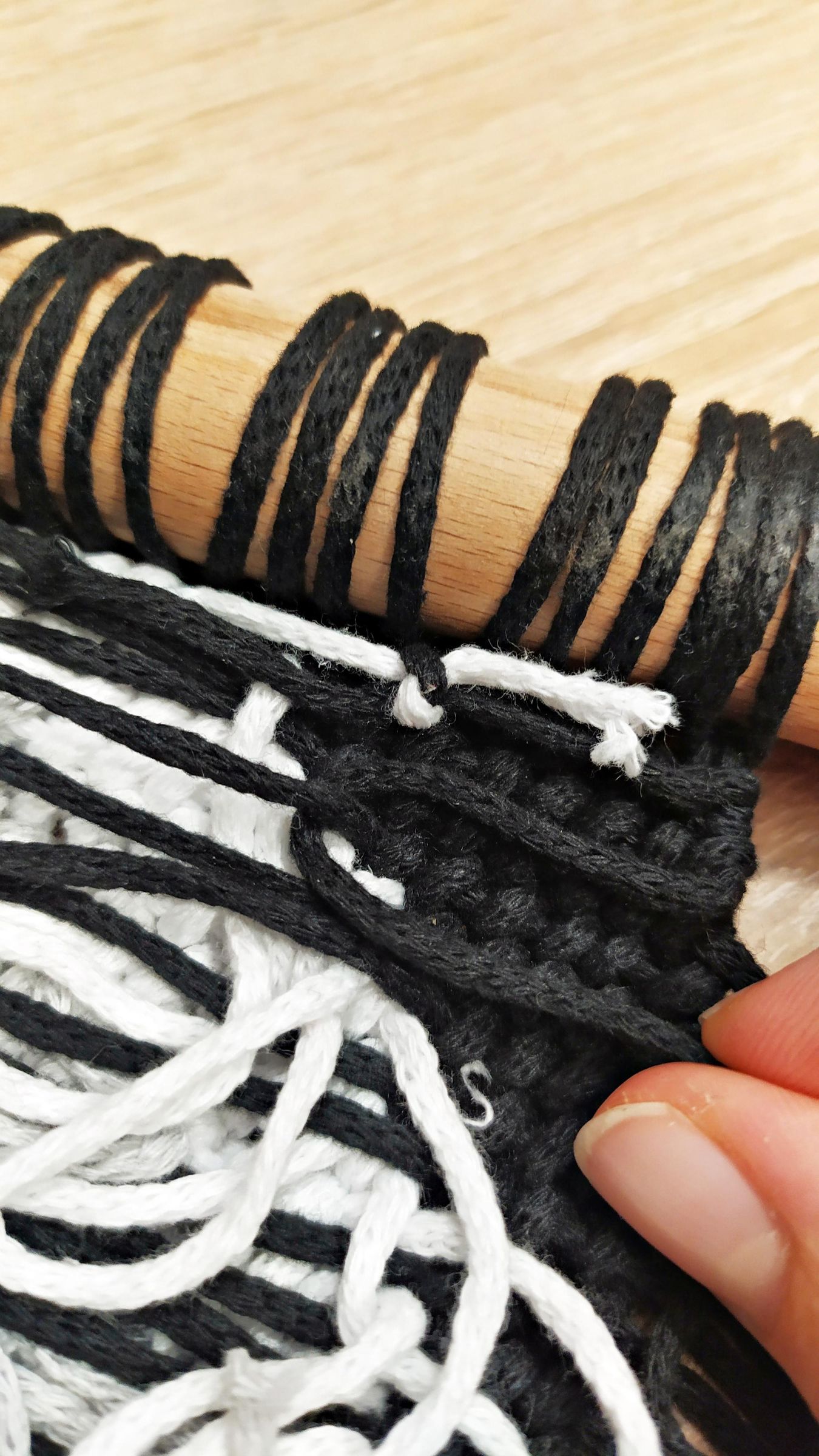 How to Make a Macrame Portrait Wall Hanging : 12 Steps (with Pictures ...
