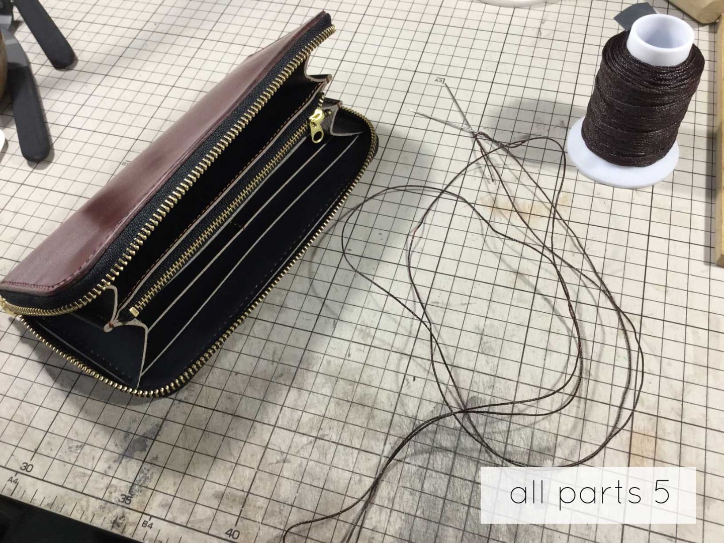 Round Zipper Wallet With Pattern : 8 Steps (with Pictures) - Instructables
