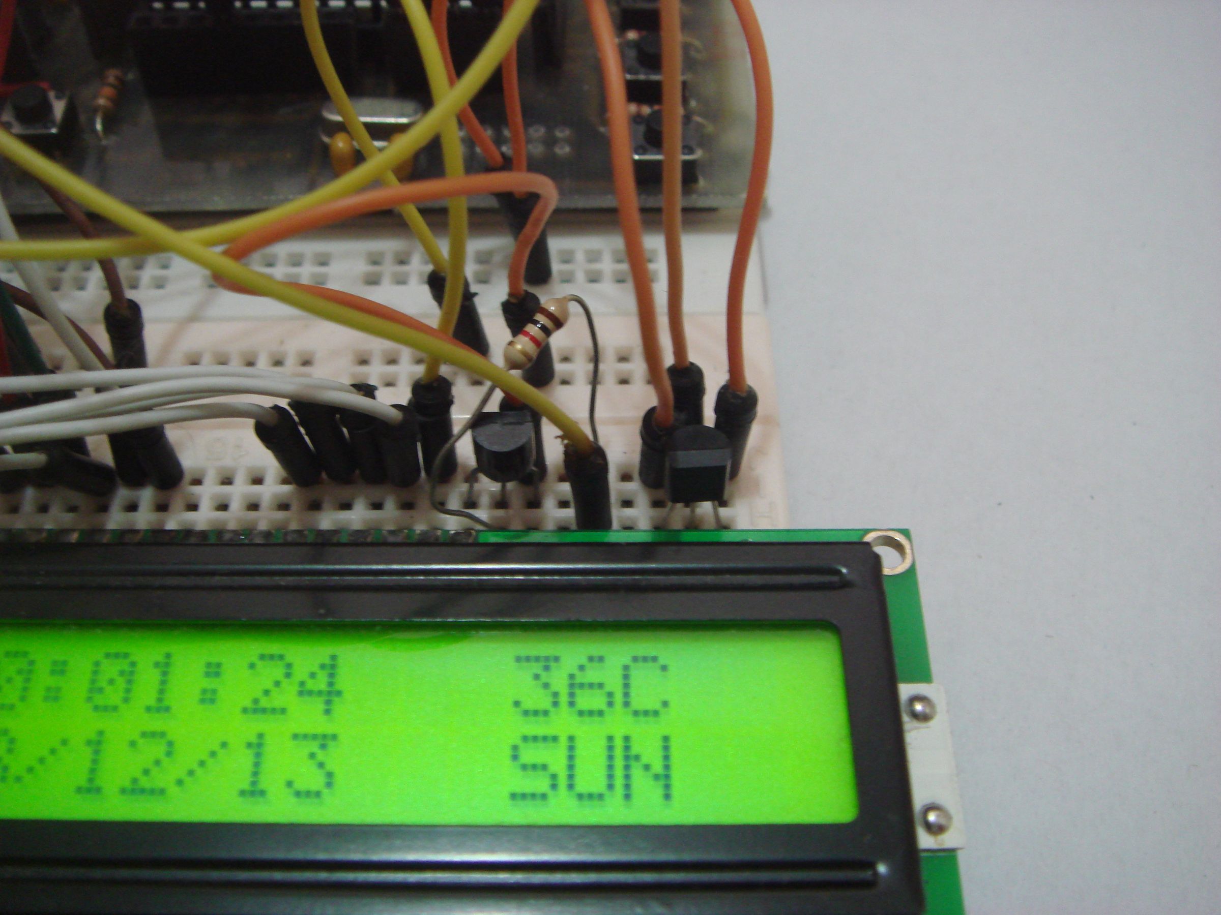 Digital Clock Using 7 Segment Display Controlled Using TV Remote : 12 ...