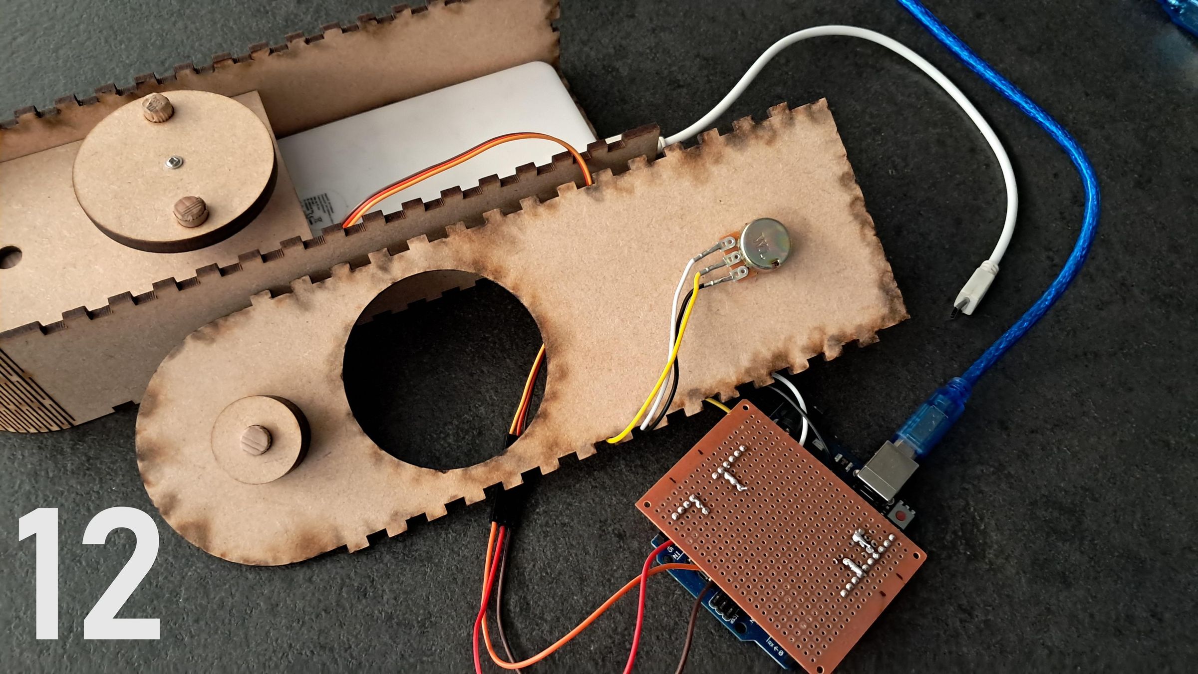 Customizable Zoetrope : 8 Steps - Instructables
