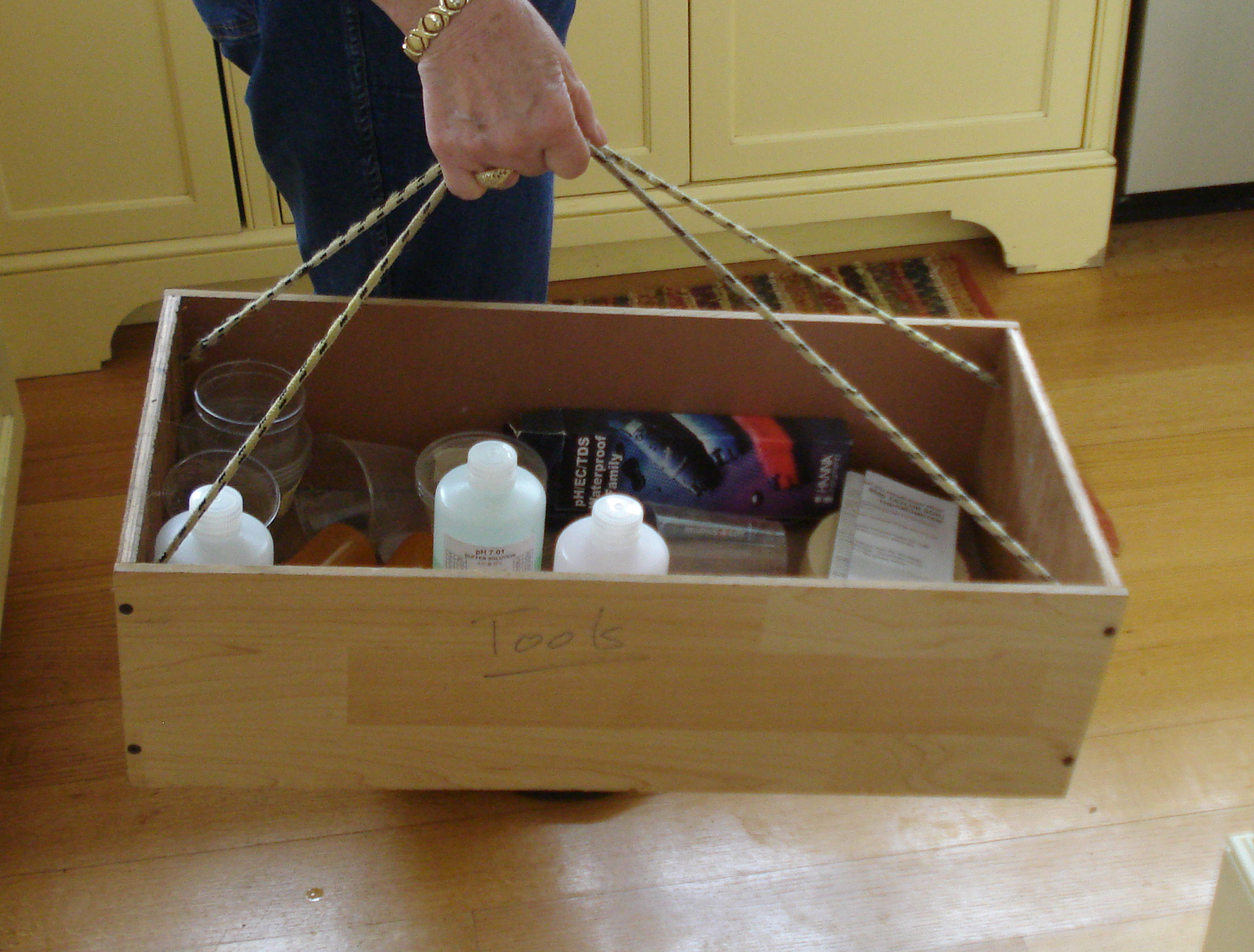 The Cubic Foot Box - Another Storage Solution : 3 Steps - Instructables