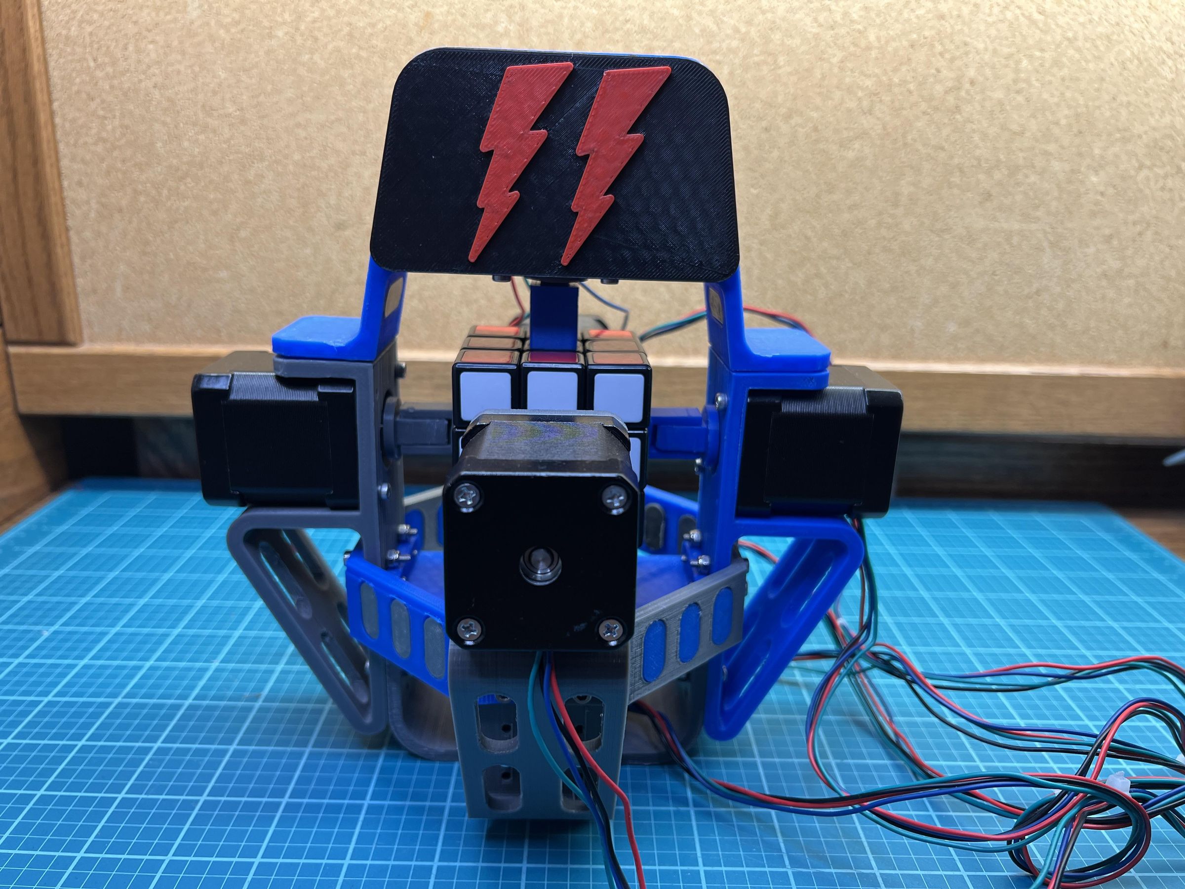 Rubik's Cube Solver : 9 Steps (with Pictures) - Instructables