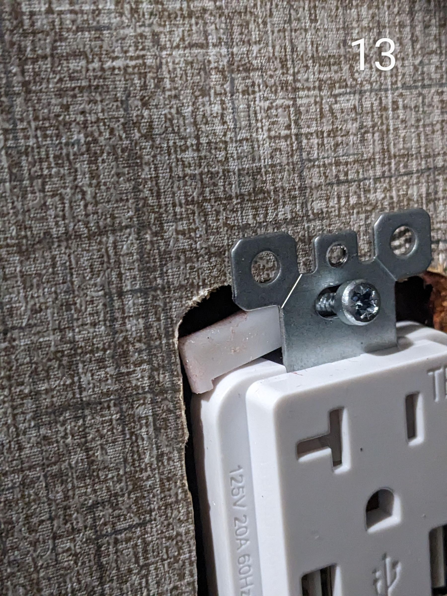 AC/USB Plug Change Out for RV : 16 Steps - Instructables