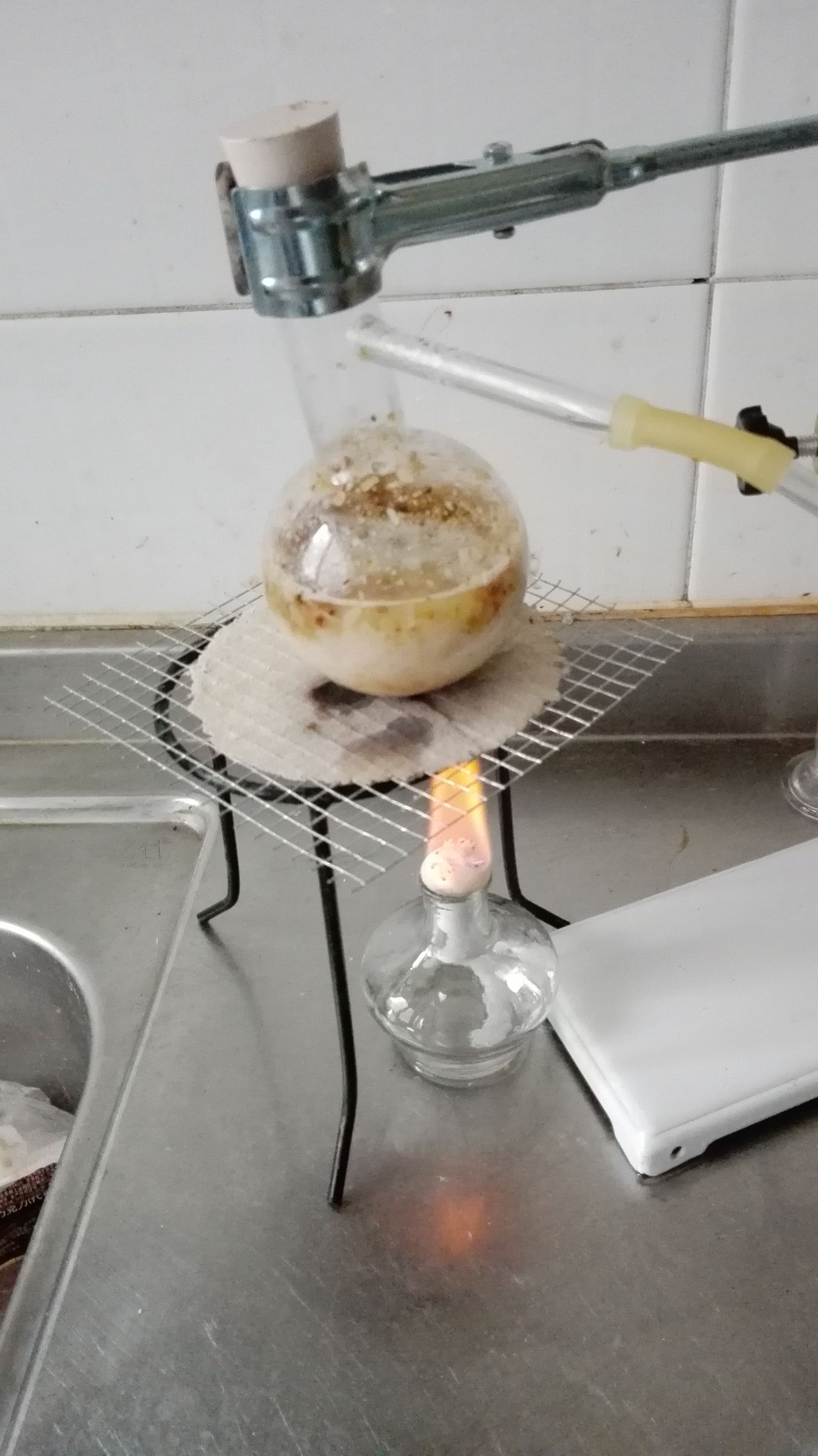 Home-made Distill Fragrans Liquor : 12 Steps - Instructables