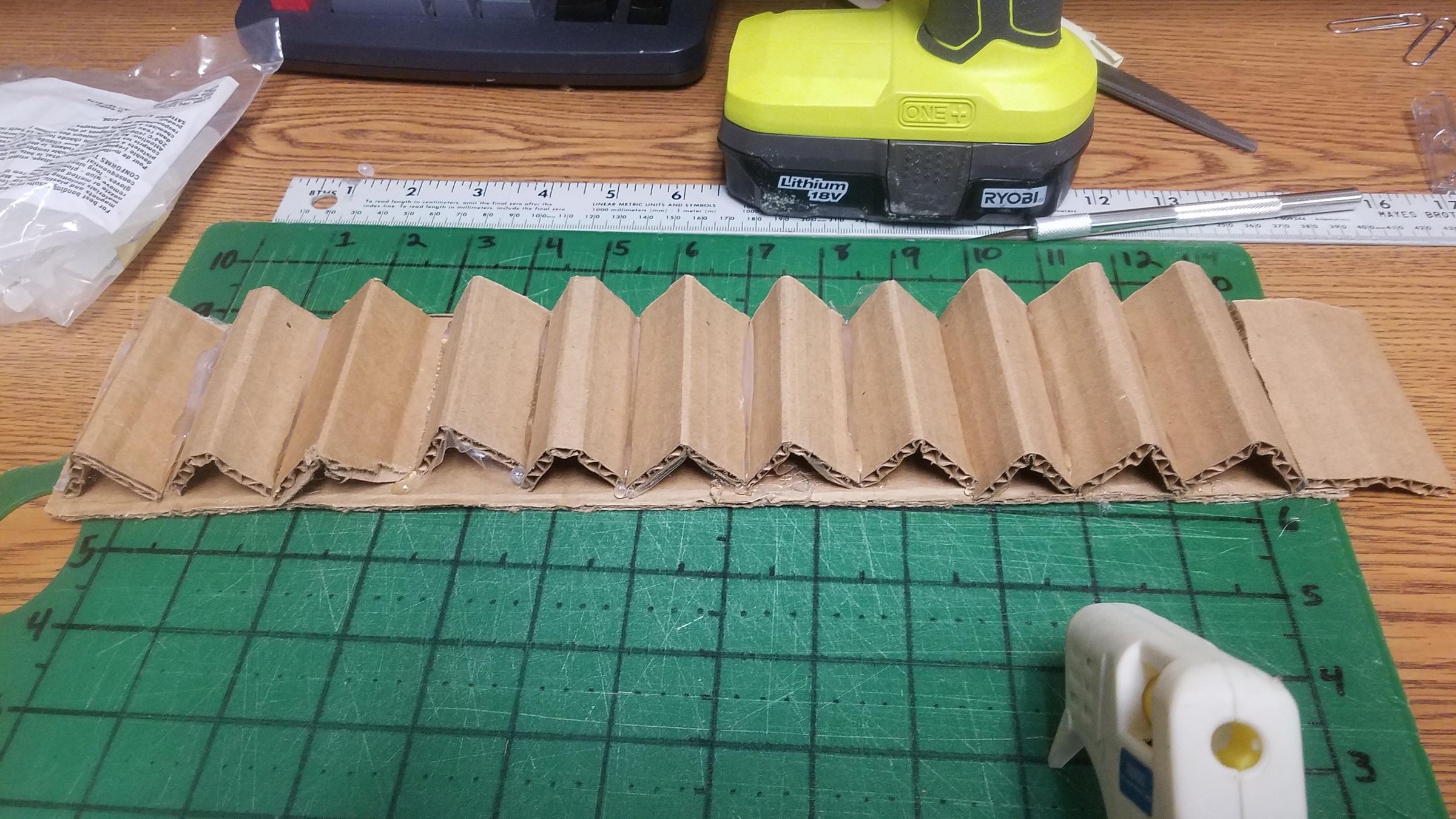 Cardboard Doll House : 20 Steps (with Pictures) - Instructables