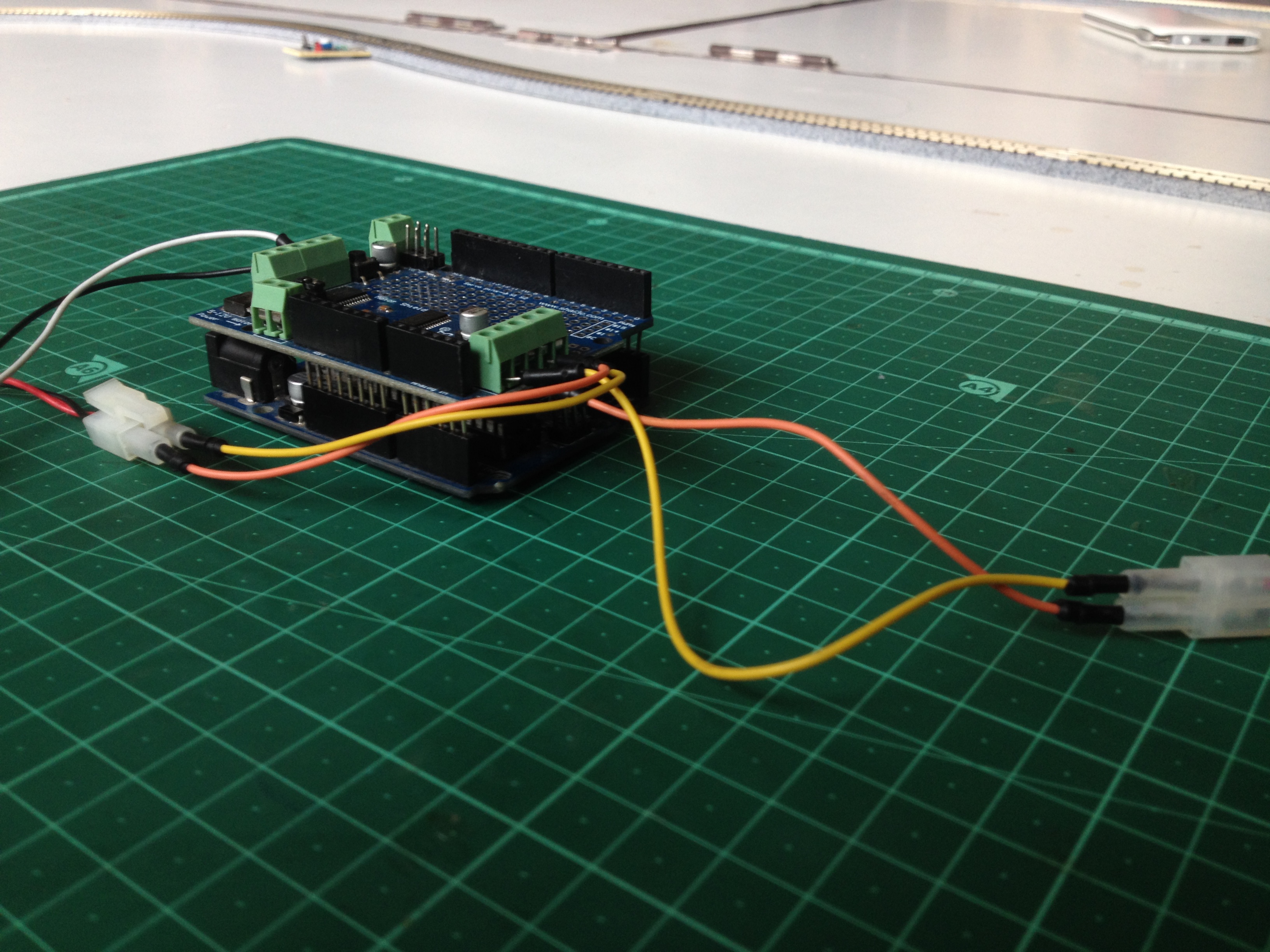 Simple Automated Point to Point Model Railroad Running Two Trains : 13 ...