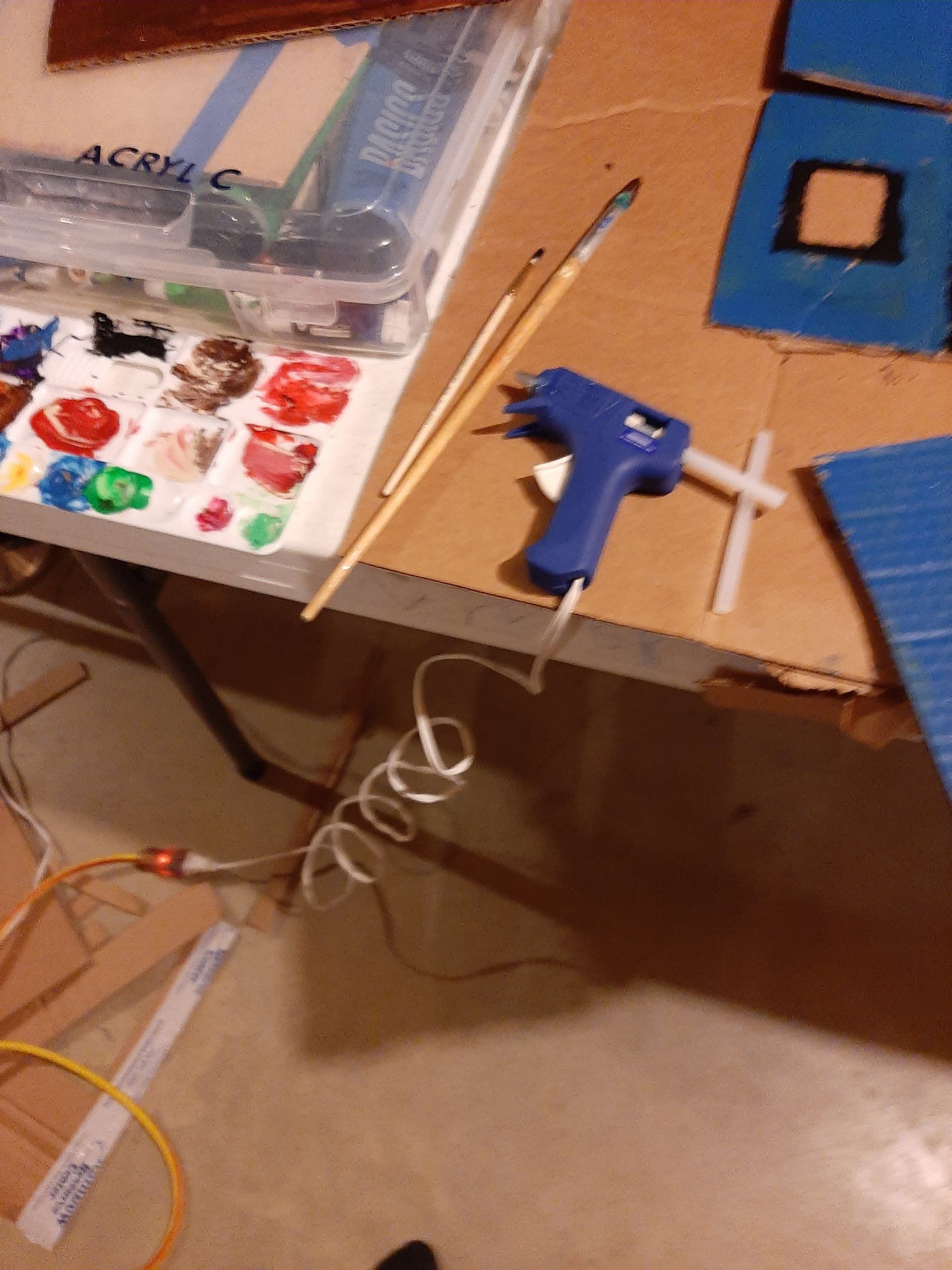 Hot Glue Cardboard House : 5 Steps - Instructables