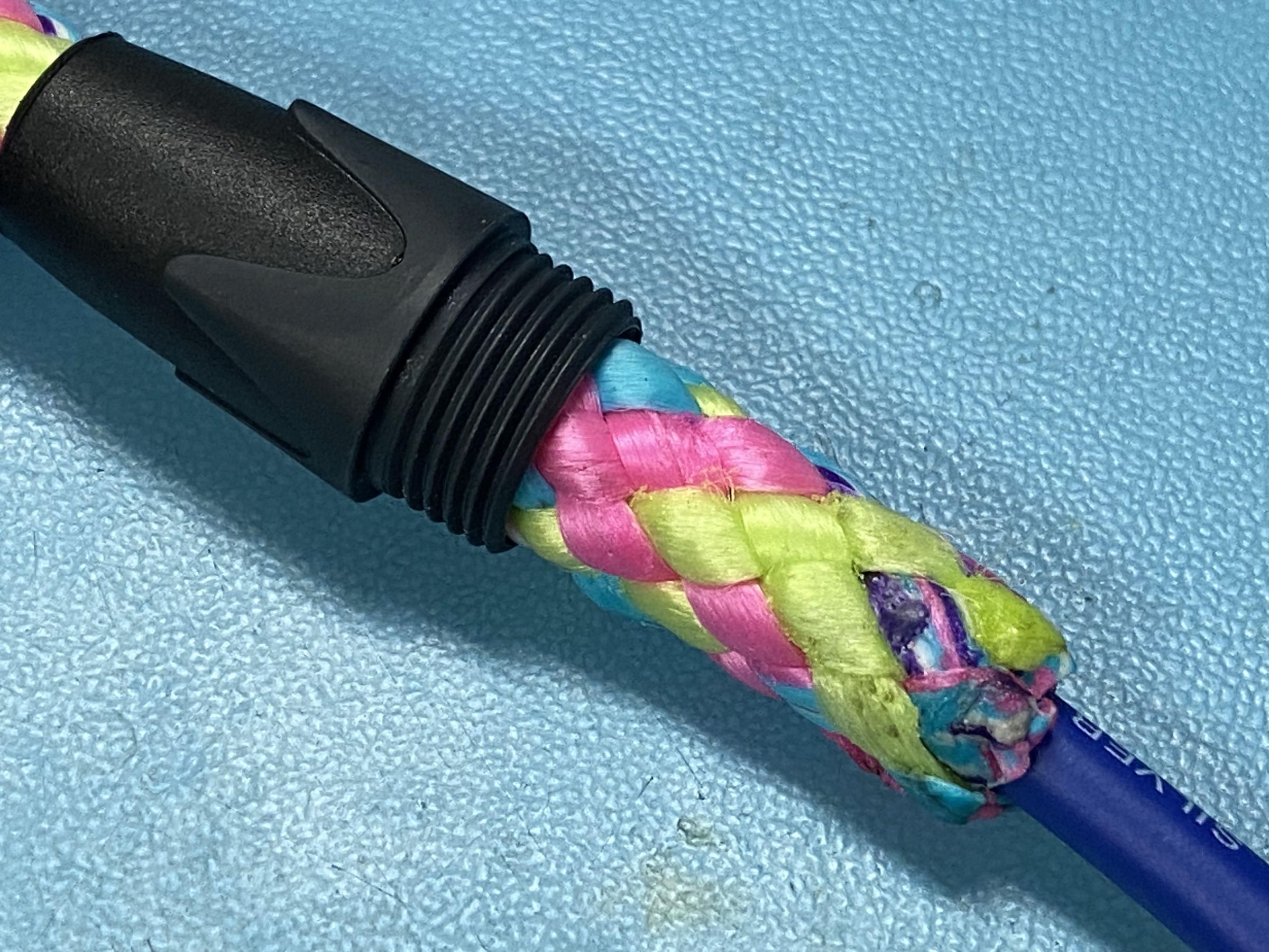 Rainbow Paracord Guitar Cable : 8 Steps (with Pictures) - Instructables