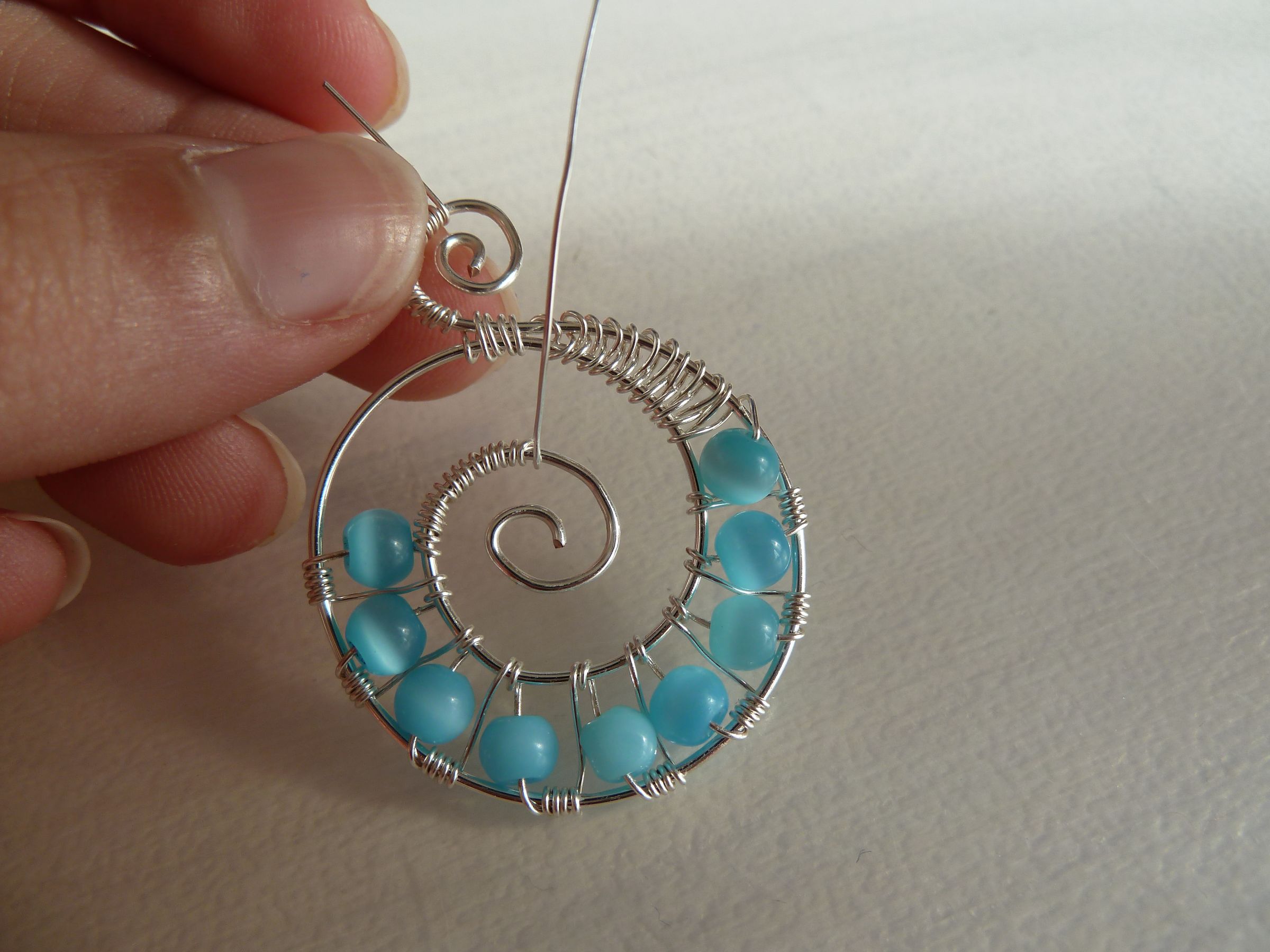 Swirled Wire Beaded Pendant : 18 Steps (with Pictures) - Instructables
