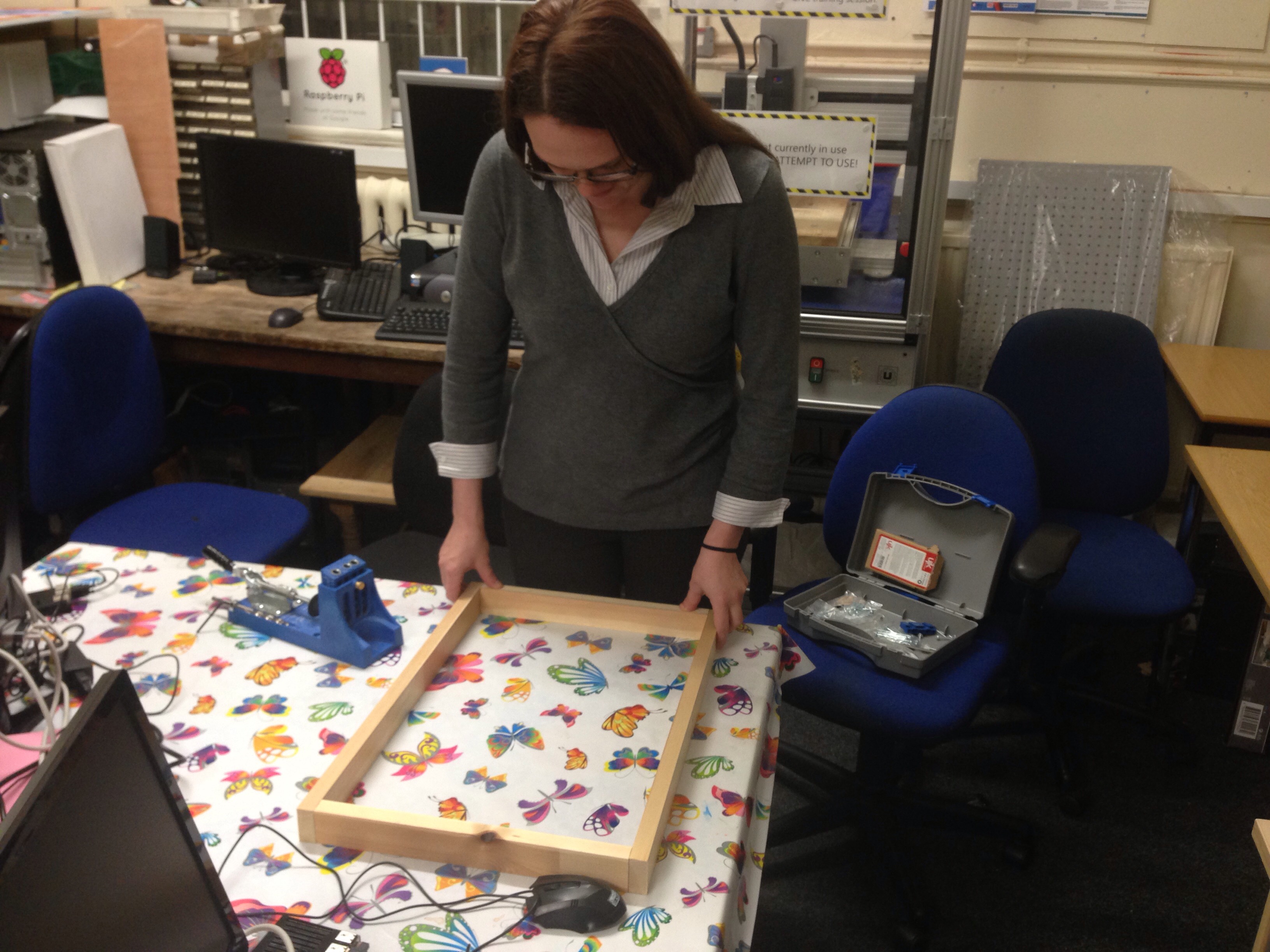 Quick, Cheap and Easy Screen Printing Frames : 4 Steps (with Pictures ...