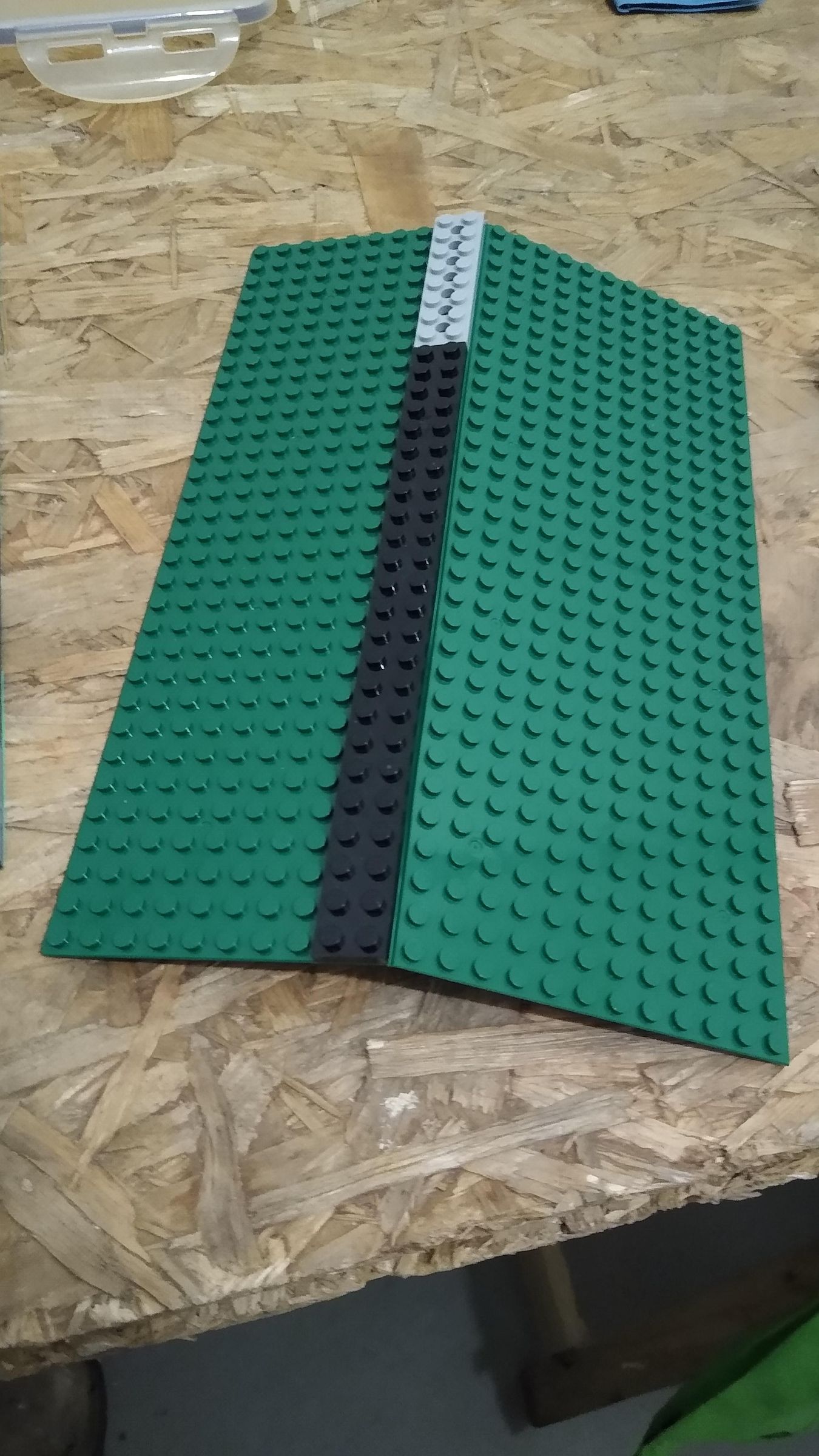 Lego Play Table (with Interchangeable Baseplates) - Updated : 7 Steps ...