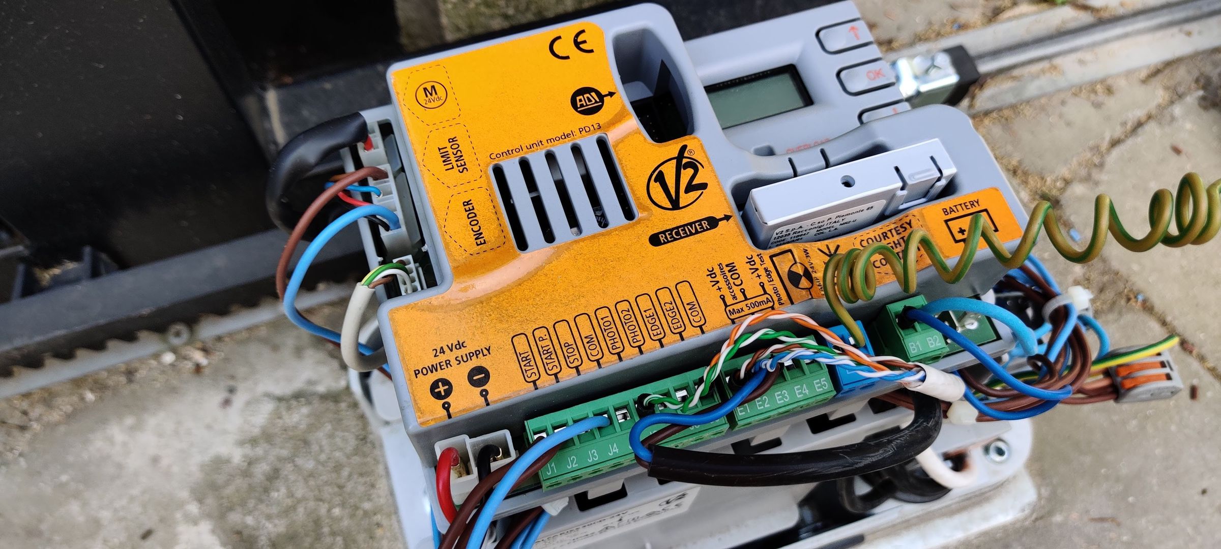 Control Your Automatic Sliding Gate With Home Assistant and ESPHome : 5 ...