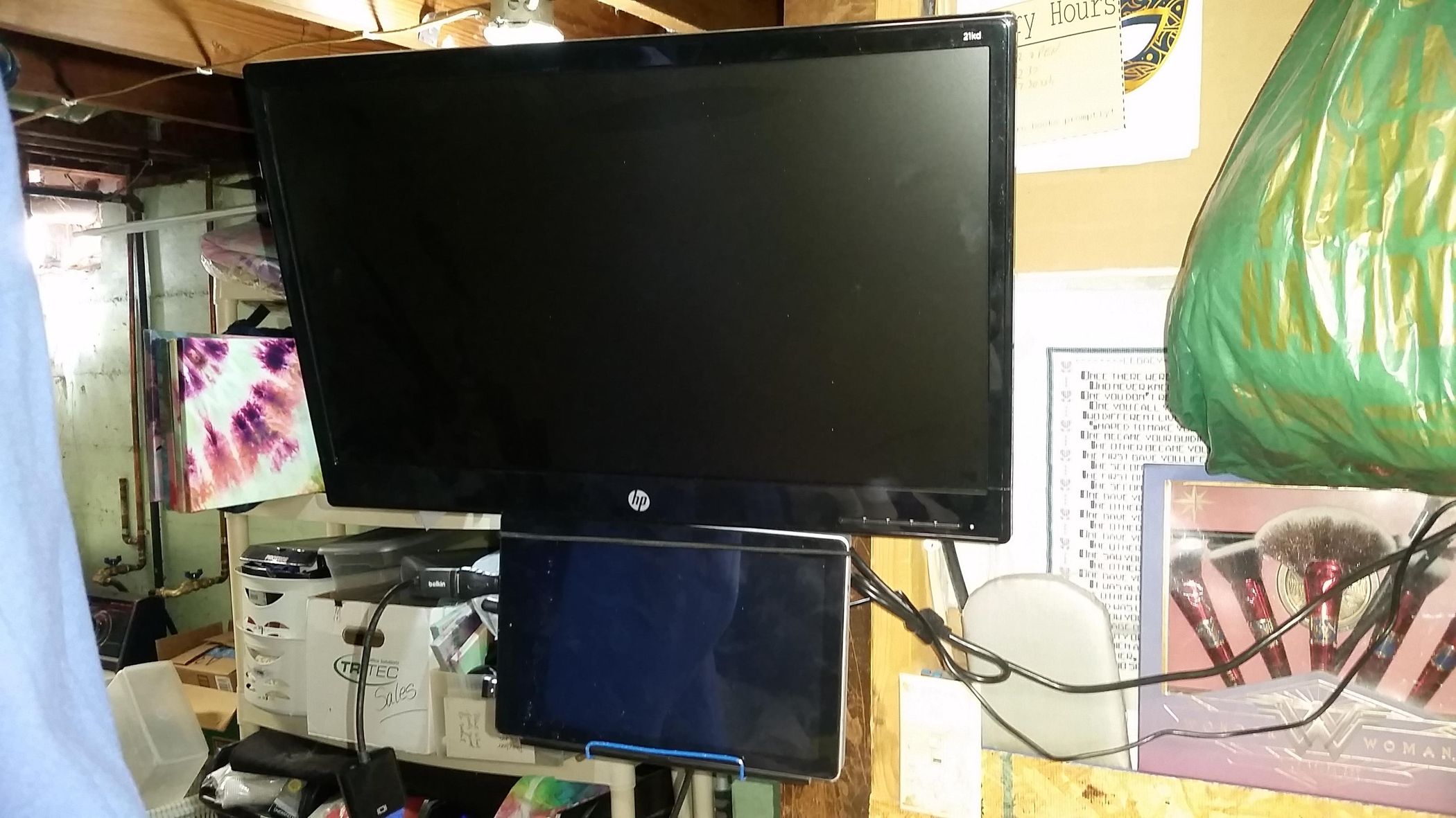 Upcycled Wire Hanger Tablet Mount : 3 Steps - Instructables
