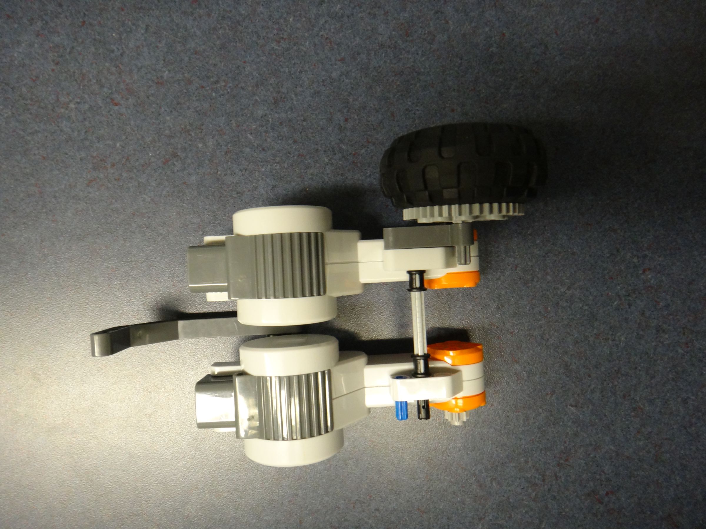 How to Build and Program a NXT Lego Robot : 23 Steps - Instructables
