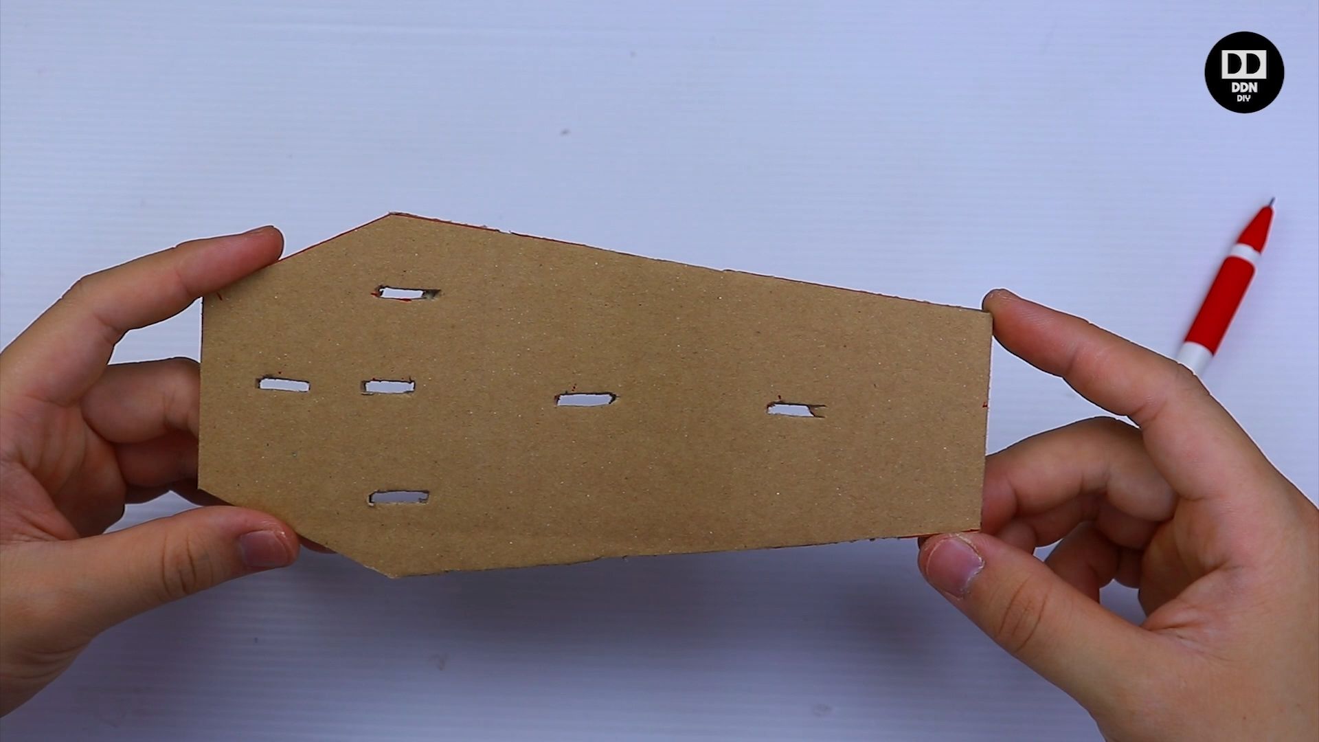 Make MAGIC Box and Girl From Cardboard : 10 Steps (with Pictures ...