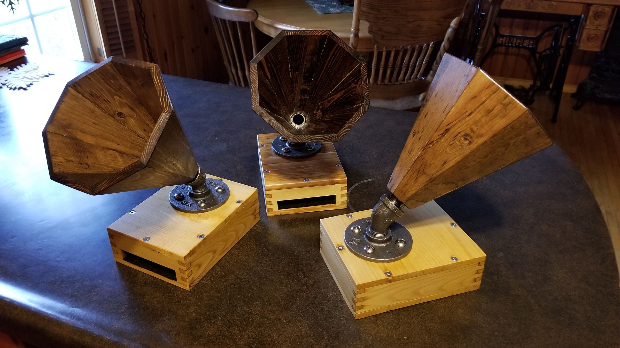 Cell Phone Gramophone : 30 Steps (with Pictures) - Instructables