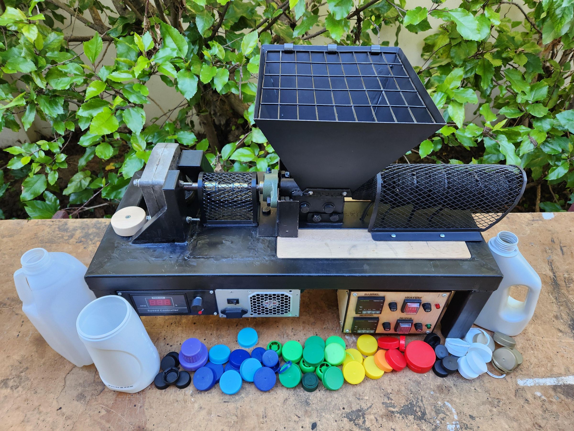 Low Cost Plastic Extruder for Filament Production and Recycling Plastic ...