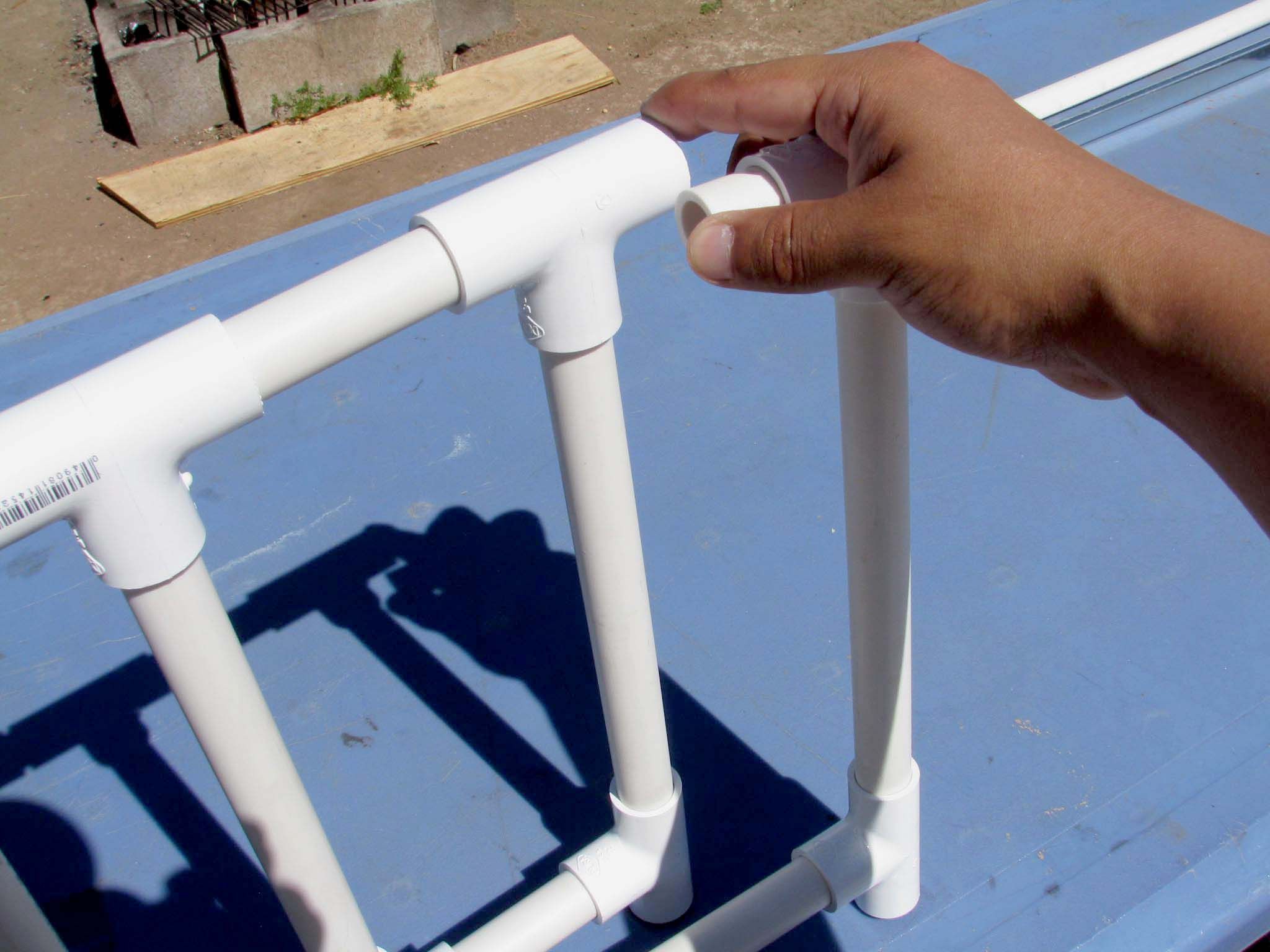 PVC Easel : 6 Steps - Instructables