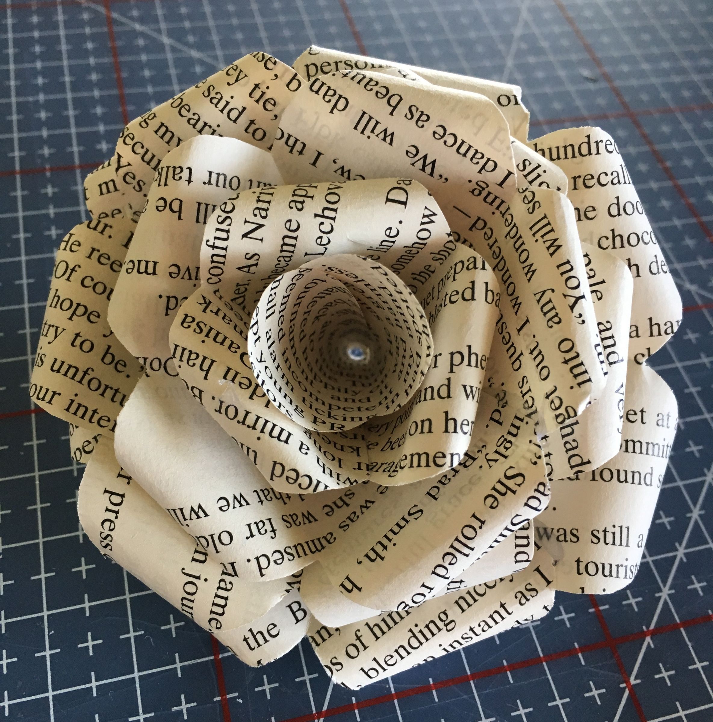 Book Page Roses : 5 Steps (with Pictures) - Instructables