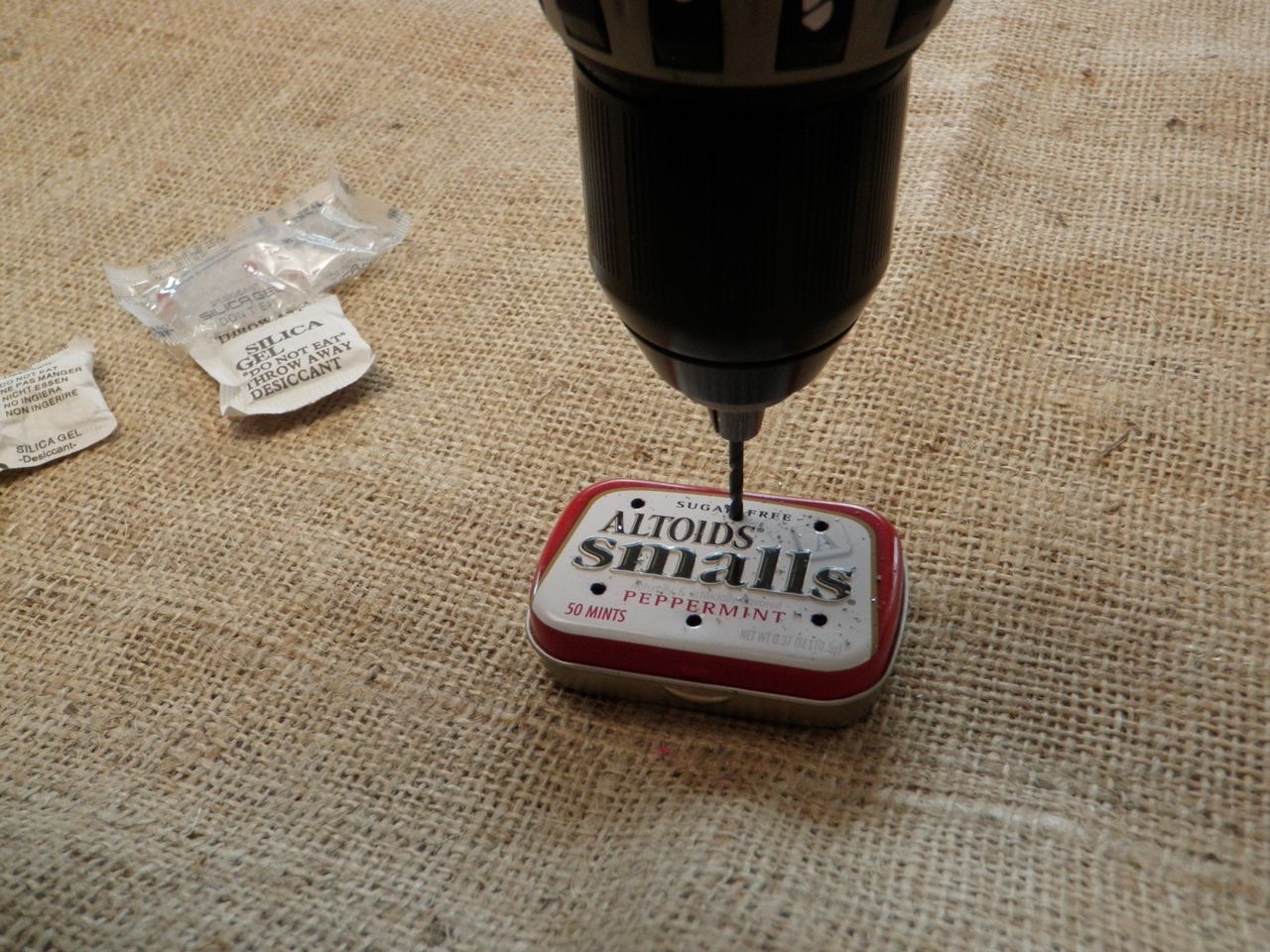 DIY Altoids Tin Camera Case Desiccant Pack : 4 Steps (with Pictures ...