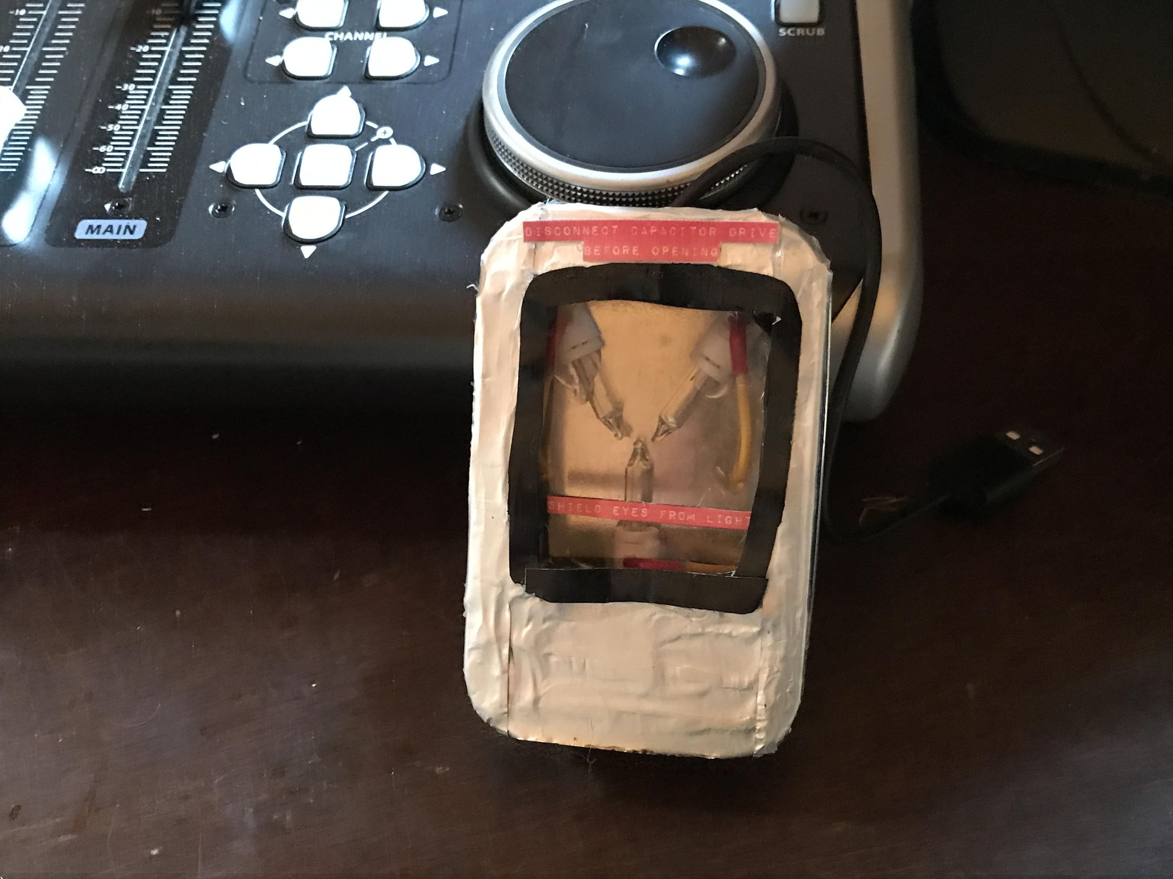 Altoid Flux Capacitor Computer Lamp : 16 Steps (with Pictures ...