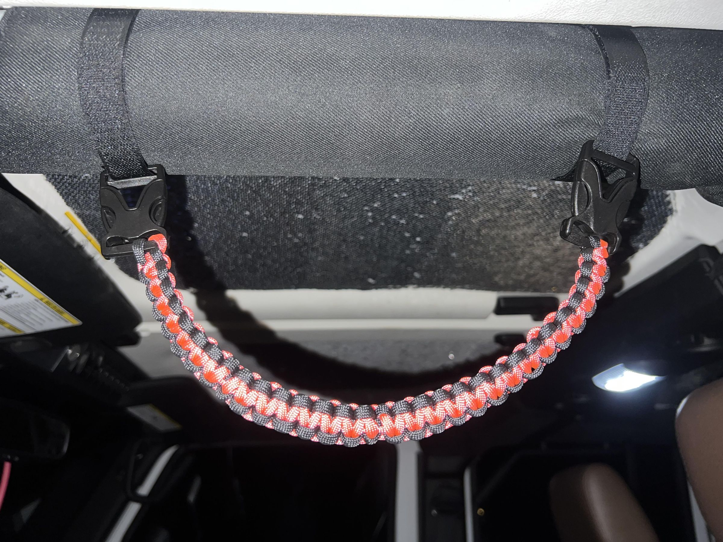 Jeep Wrangler Paracord Handles : 10 Steps (with Pictures) - Instructables