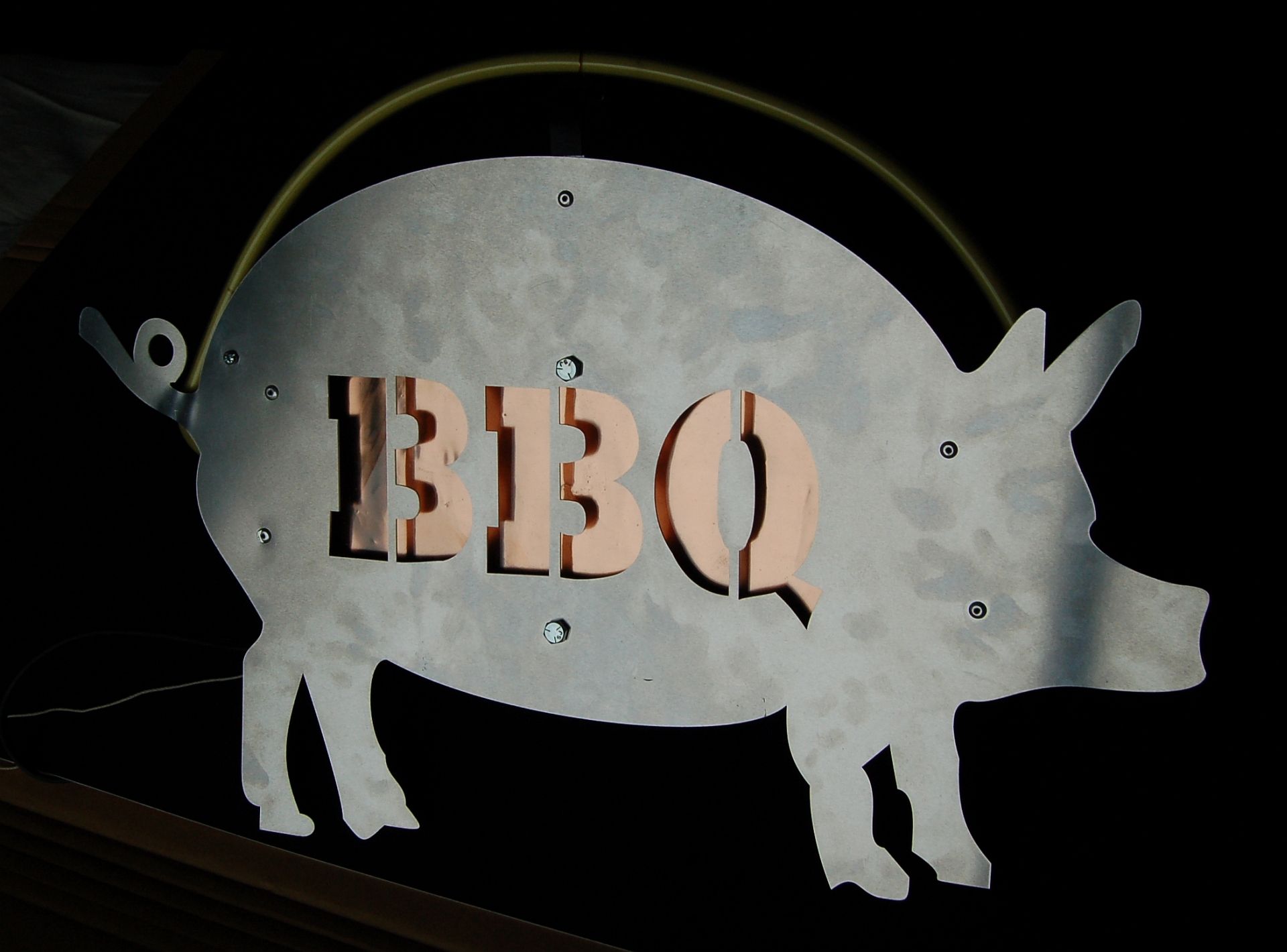 Neon Pig BBQ Sign : 5 Steps (with Pictures) - Instructables