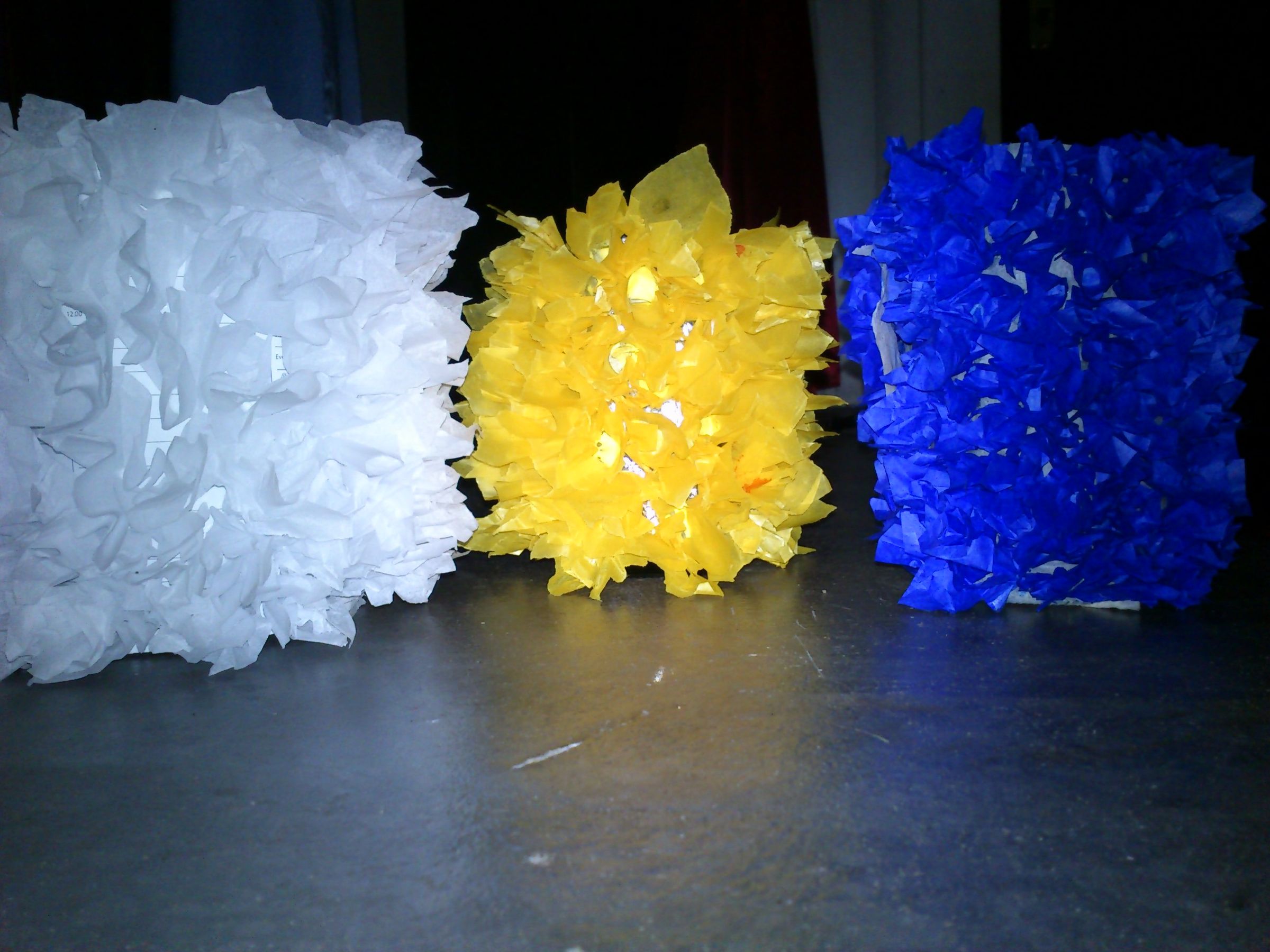 Tissue Paper Lamp : 4 Steps - Instructables