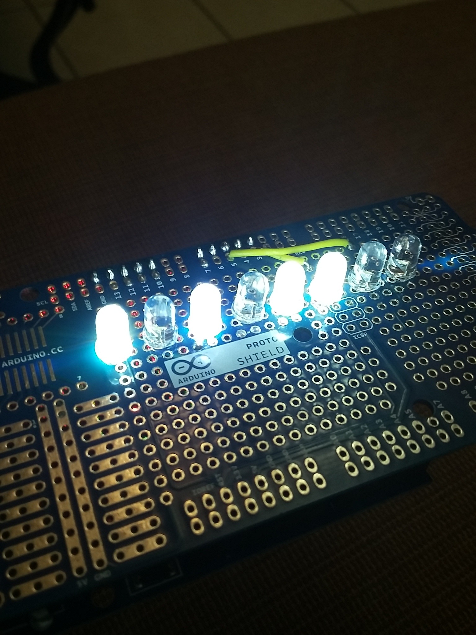 8 Bits Arduino Binary Counter : 6 Steps - Instructables