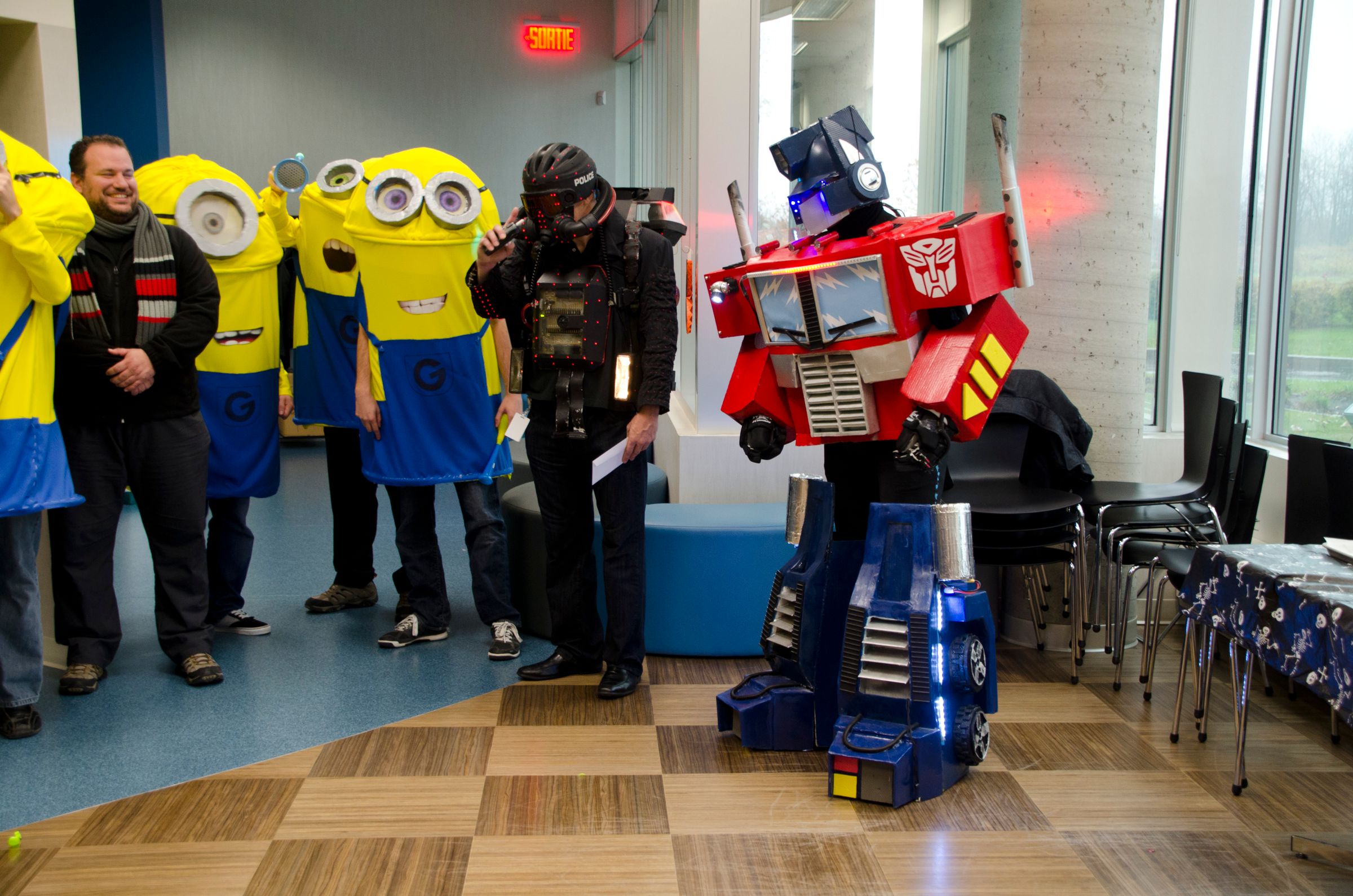 Optimus Prime , With Talking Vocoder Robot Voice Synthetiser ...