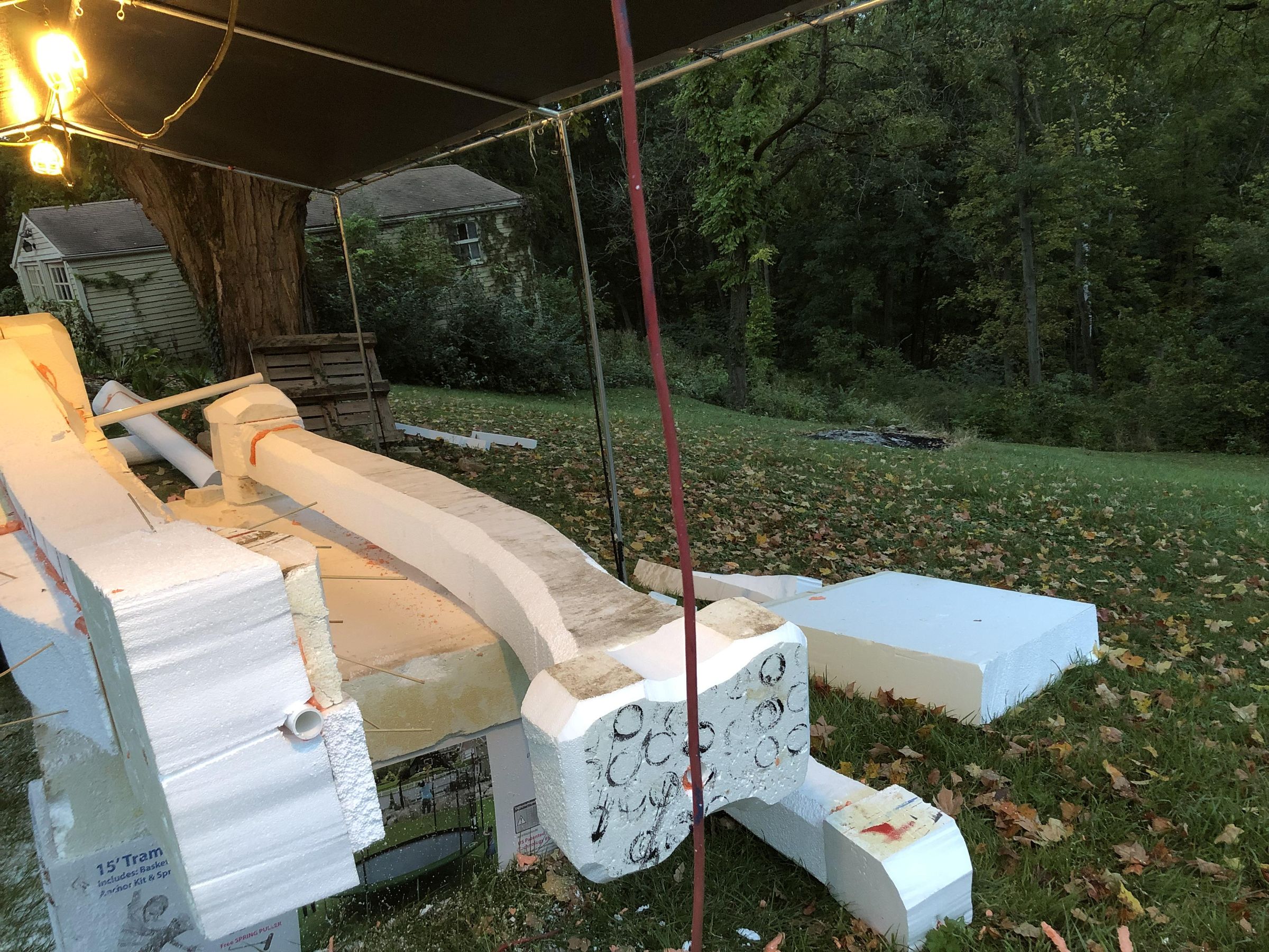 Over Sized Skeleton Breaking Out of My Home : 11 Steps (with Pictures ...