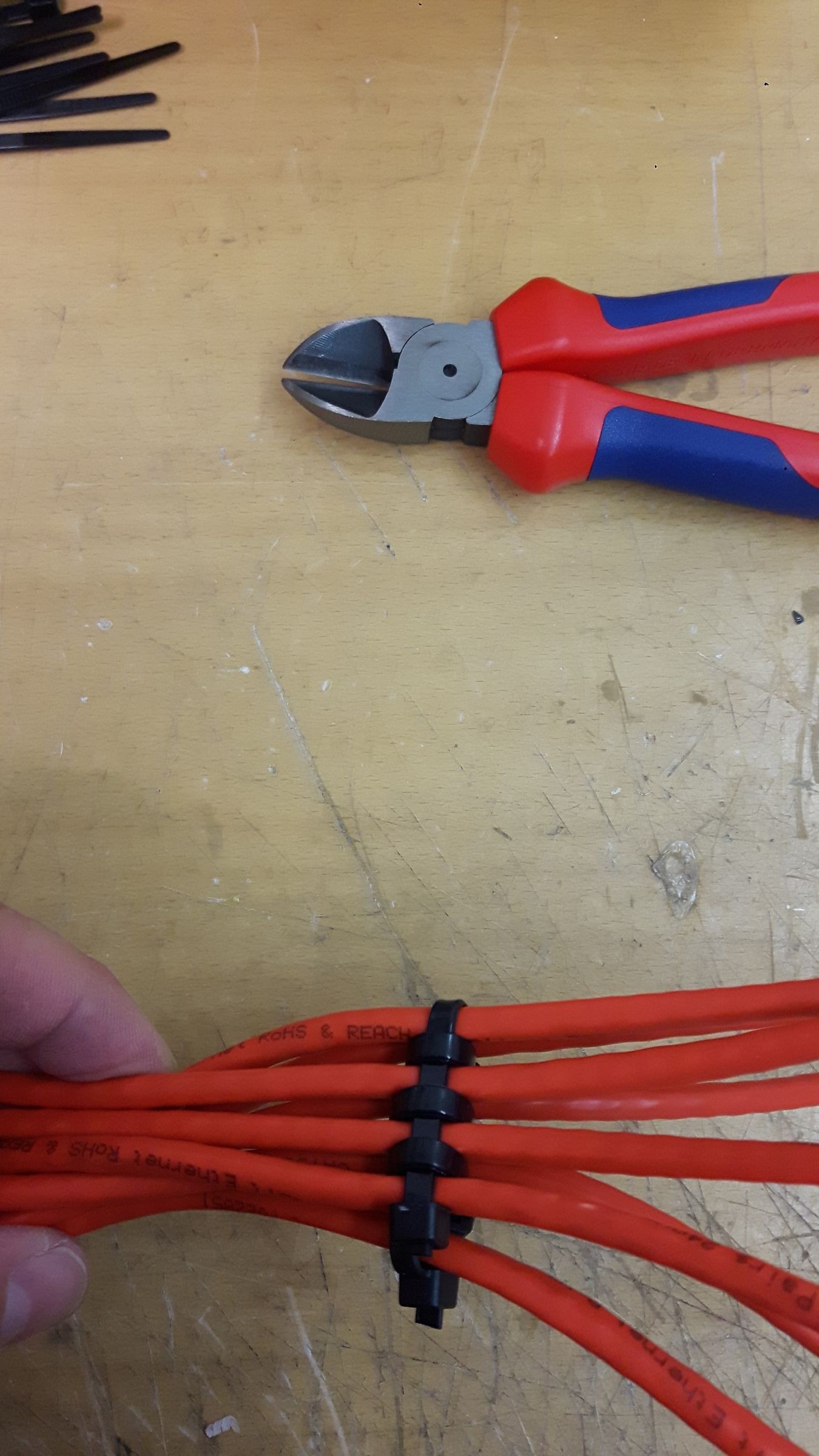 Zip-Tie Cable Management : 3 Steps - Instructables