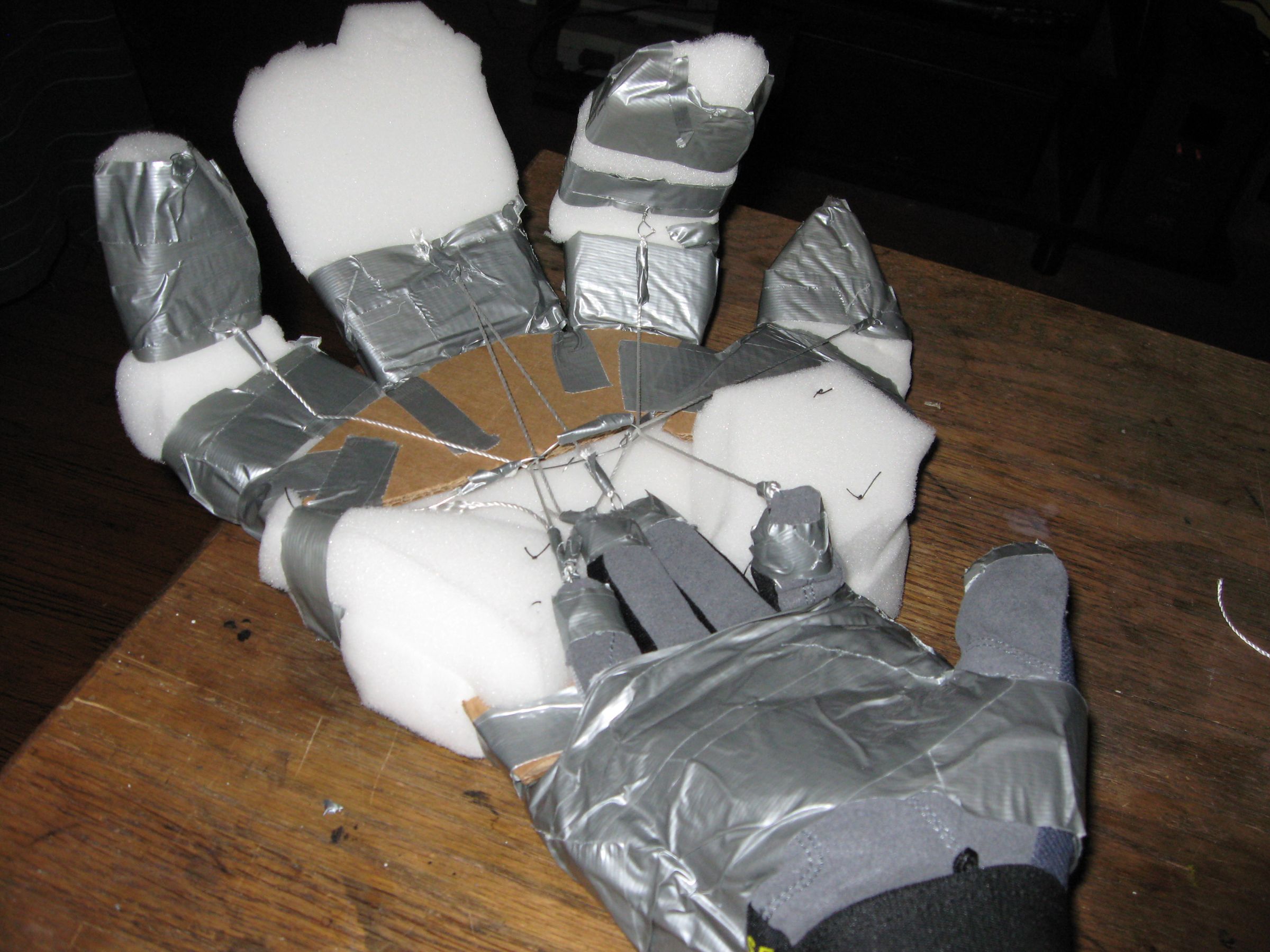 Giant Monster Hands (now With Action Video!) : 9 Steps - Instructables
