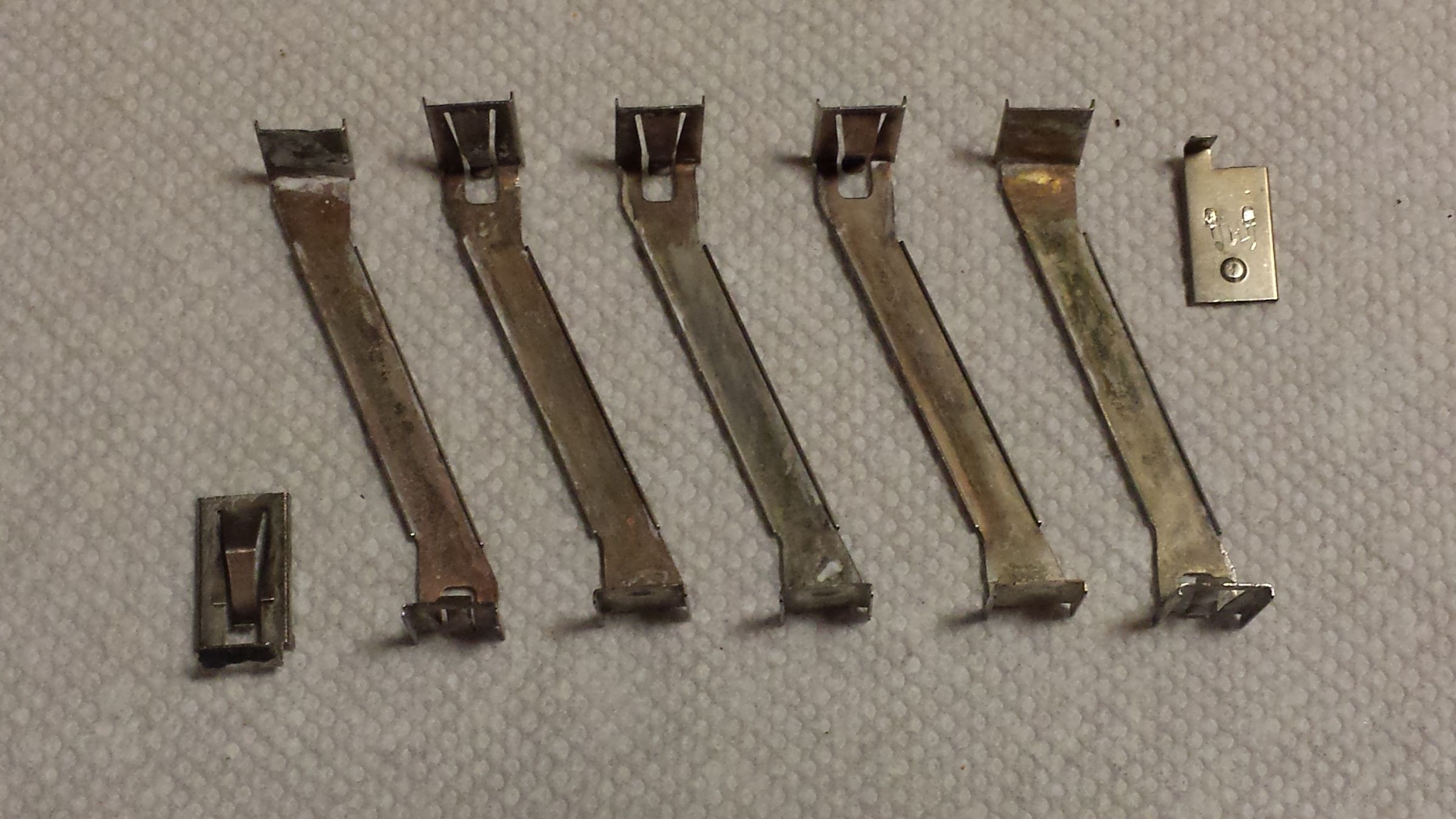 Restoring Corroded Battery Contacts : 7 Steps (with Pictures ...