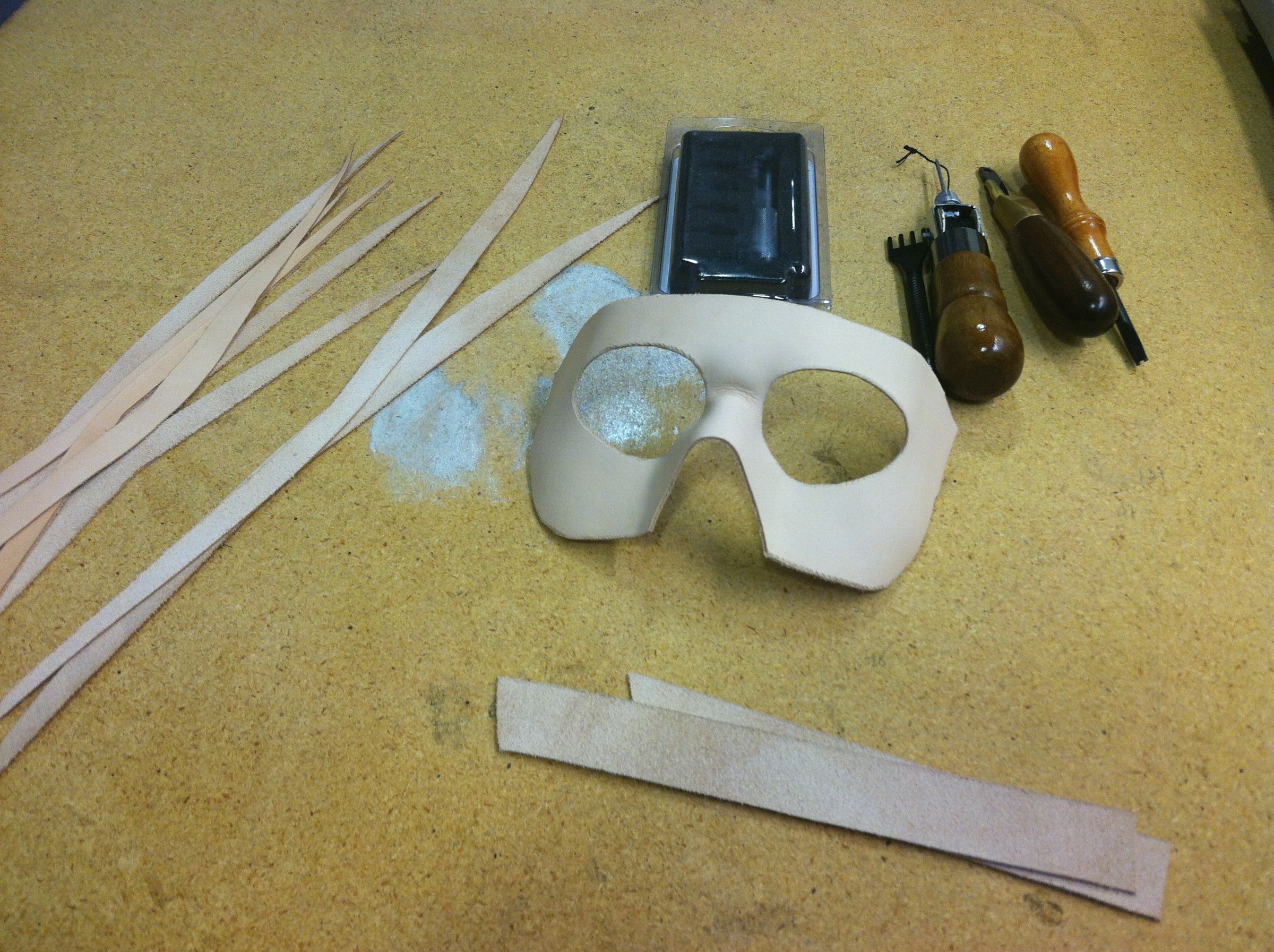 Leather Bandit or Hero Mask : 6 Steps (with Pictures) - Instructables