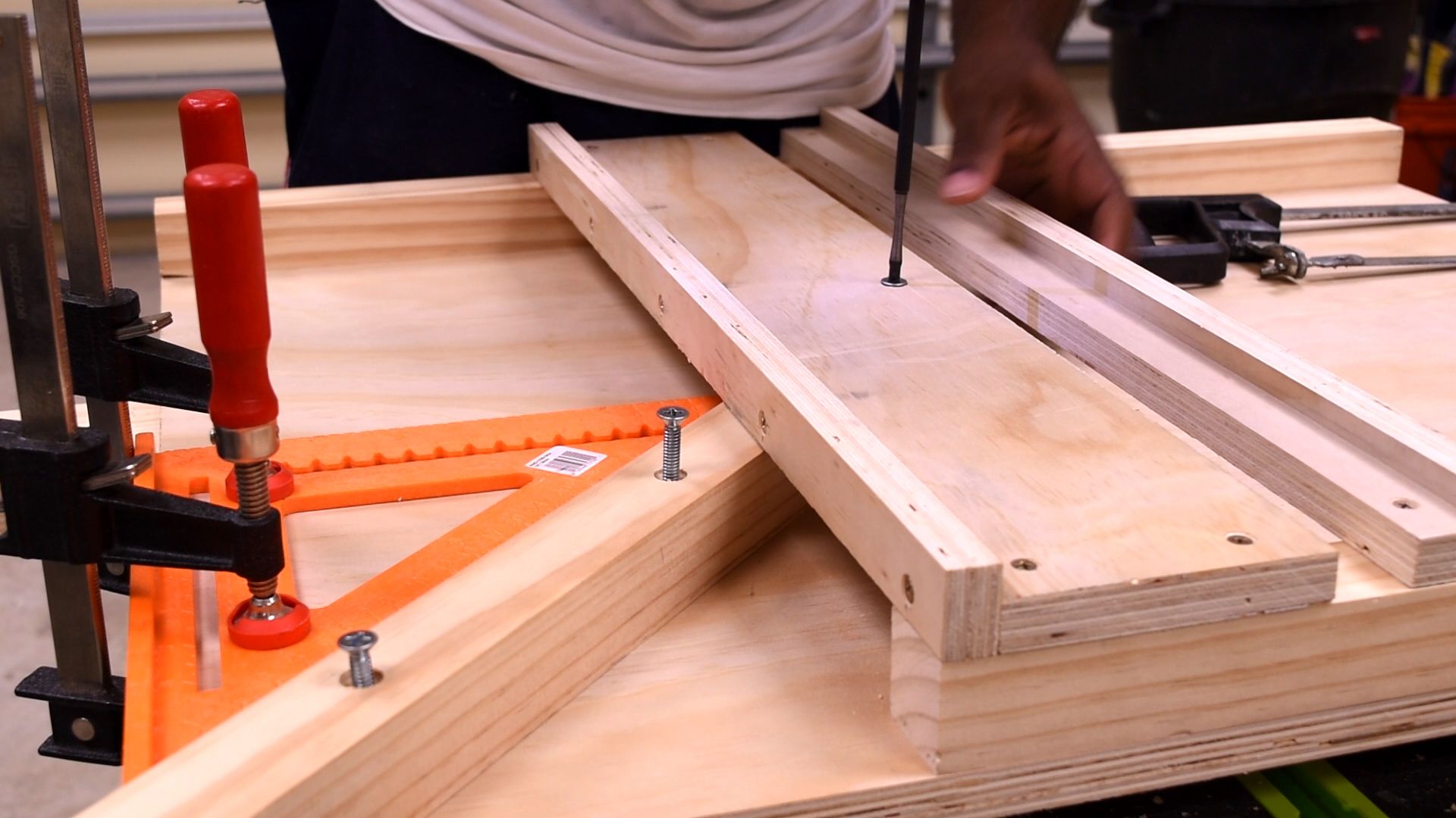 MAX CUT 2 Circular Saw Crosscut & Miter Jig : 11 Steps (with Pictures ...