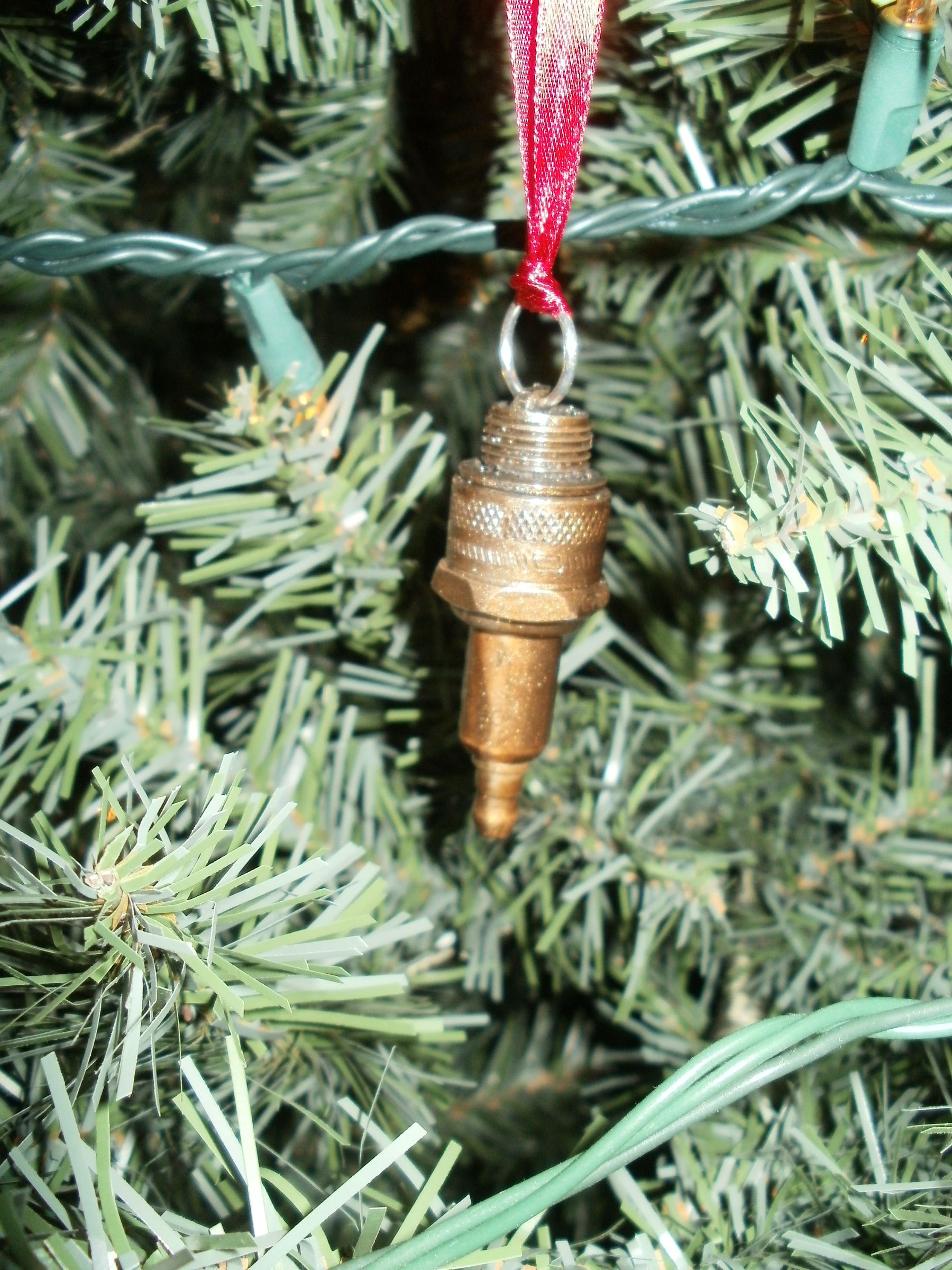 Outdoor Power Tree Ornaments : 4 Steps - Instructables