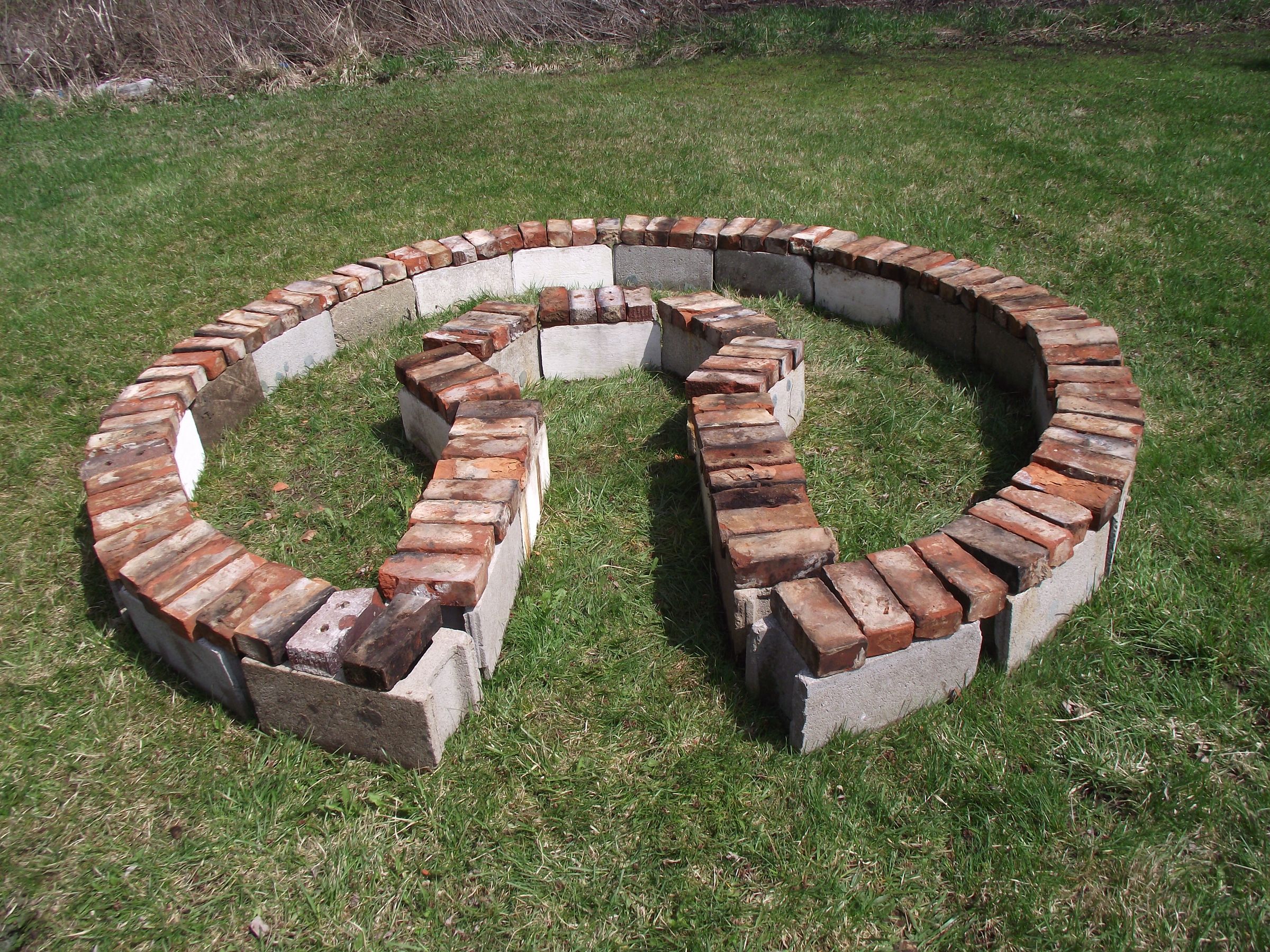 Keyhole Garden Using Reclaimed Materials : 11 Steps (with Pictures ...