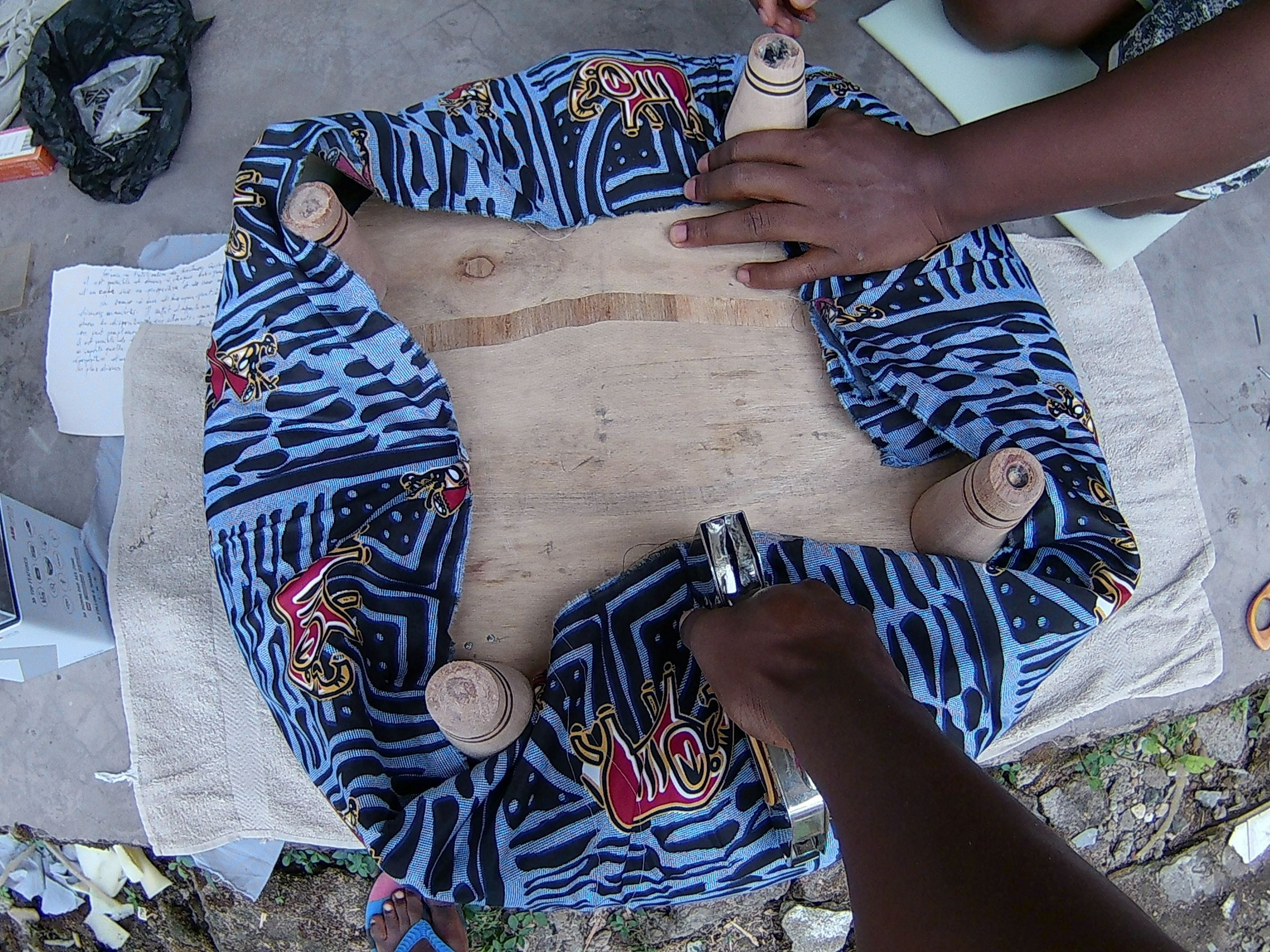 Old Car Tire Stool/Chair/Table : 8 Steps - Instructables