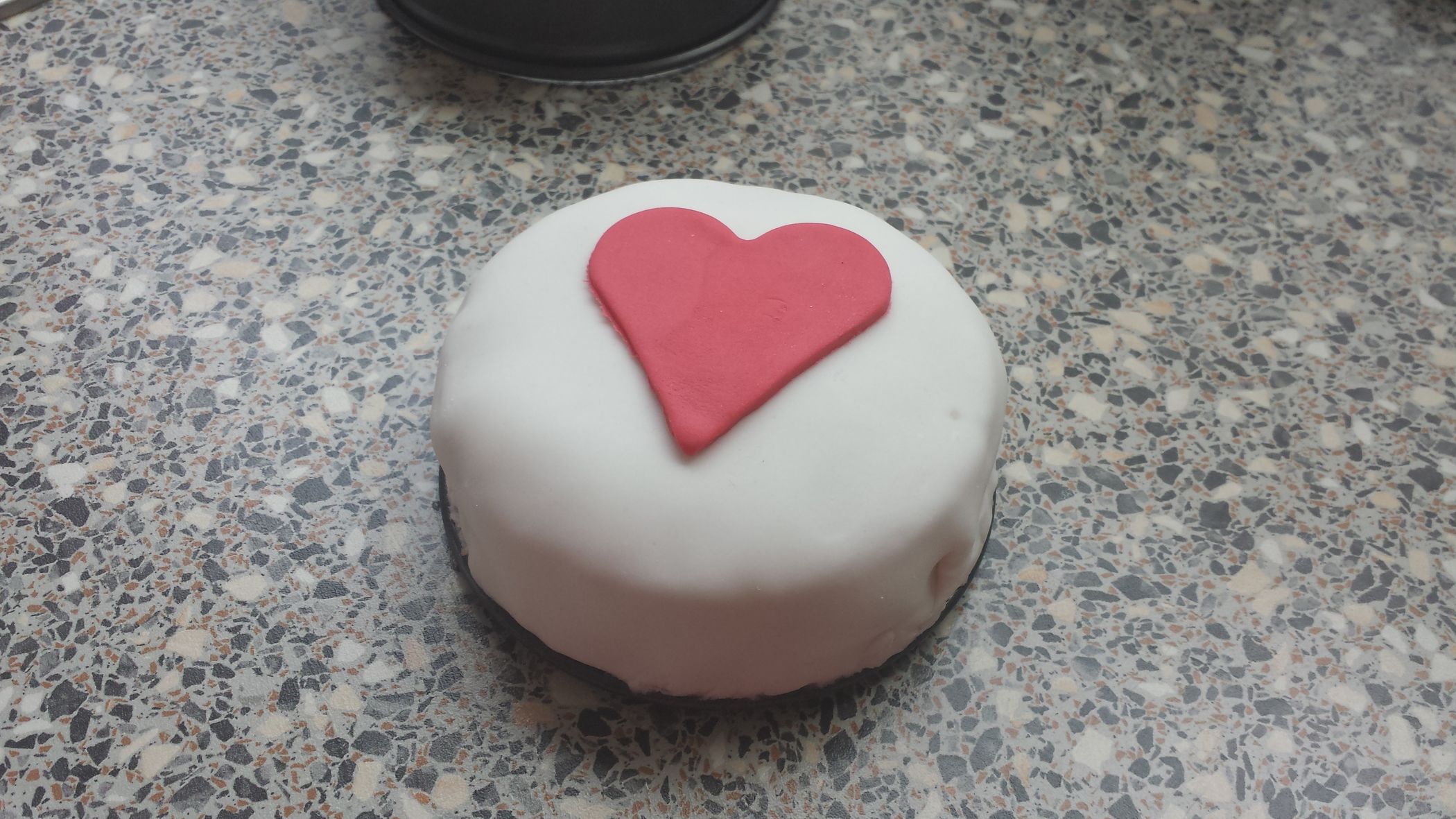 Share a Little Love Cake : 4 Steps (with Pictures) - Instructables